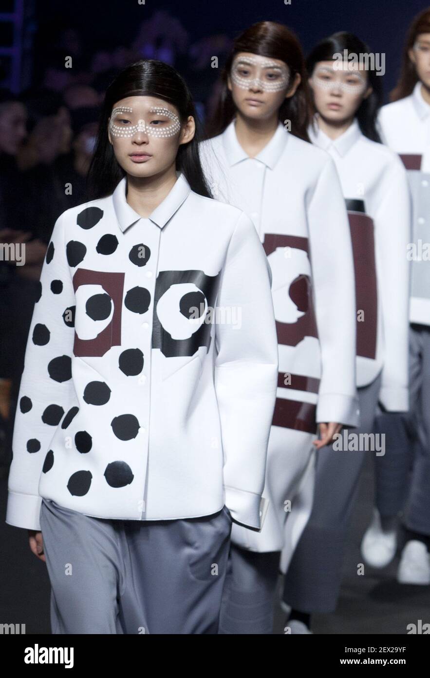 22 March 2015 - Seoul, South Korea : South Korean model on the runway ...