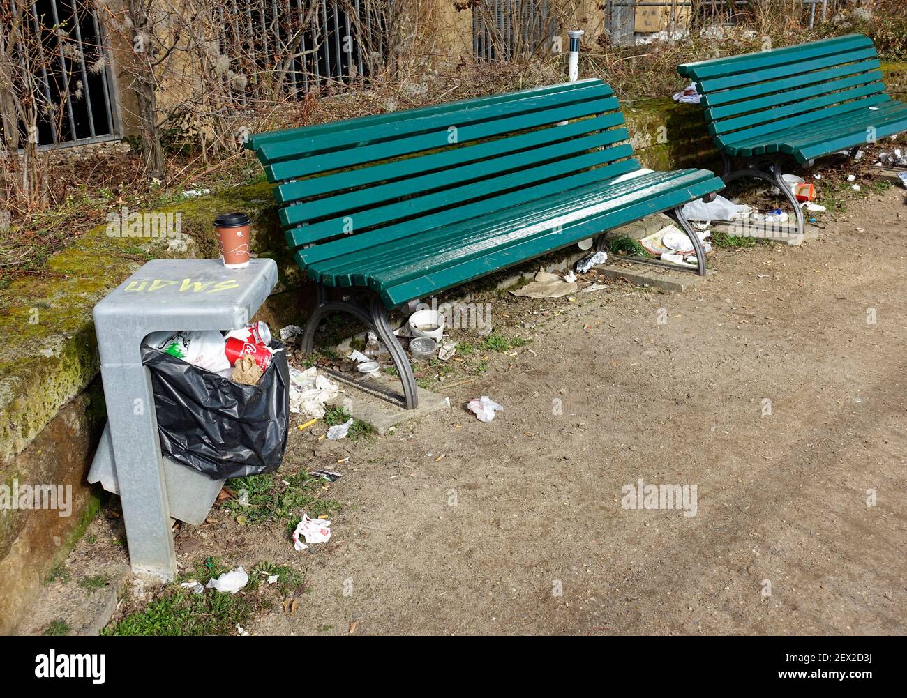 Trash on the streets and parks in Berlin, Germany Stock Photo - Alamy