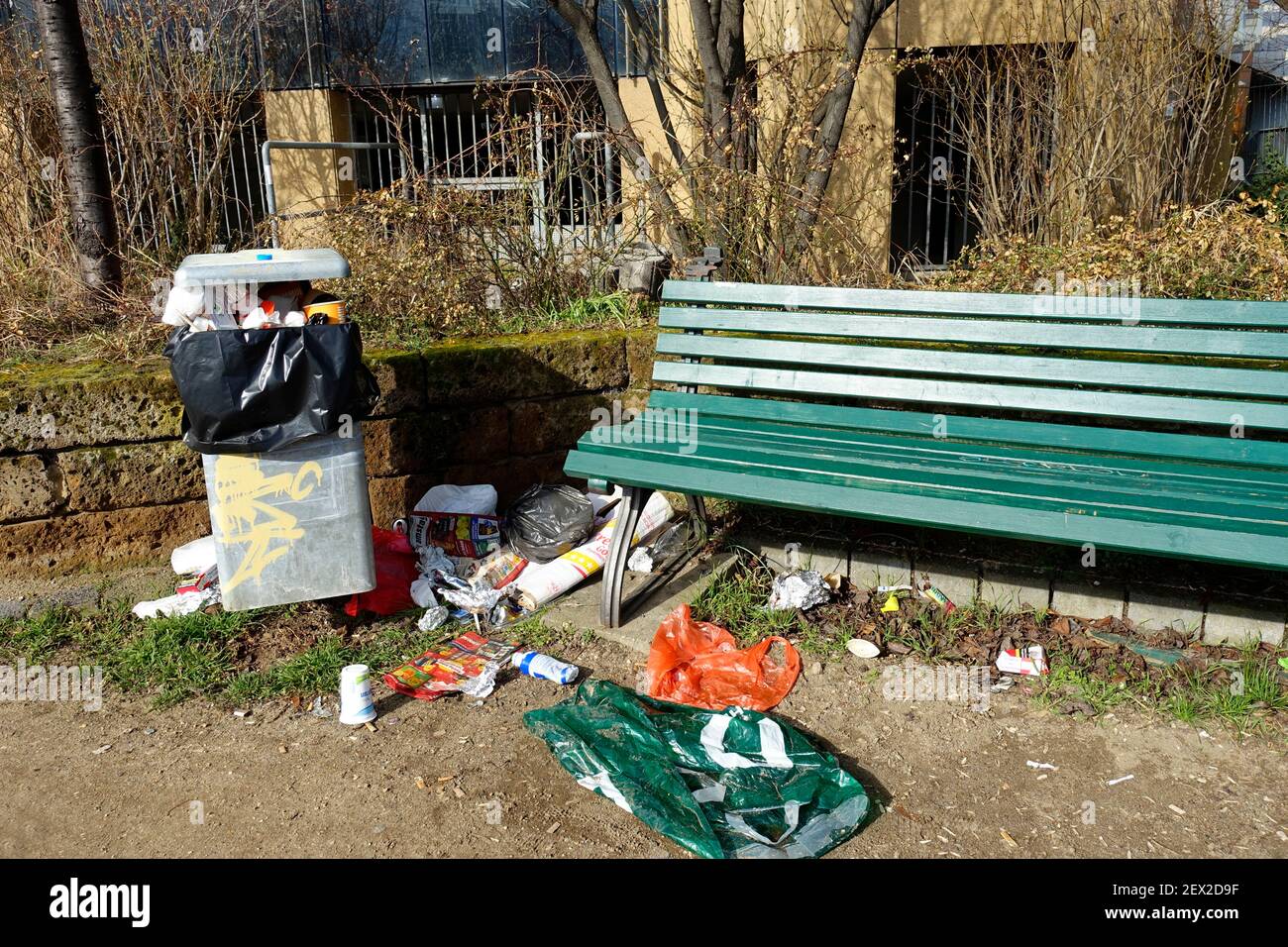 Trash on the streets and parks in Berlin, Germany Stock Photo - Alamy