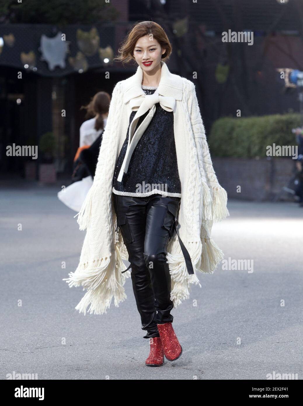 26 March 2015 - Seoul, South Korea : South Korean model on the runway ...