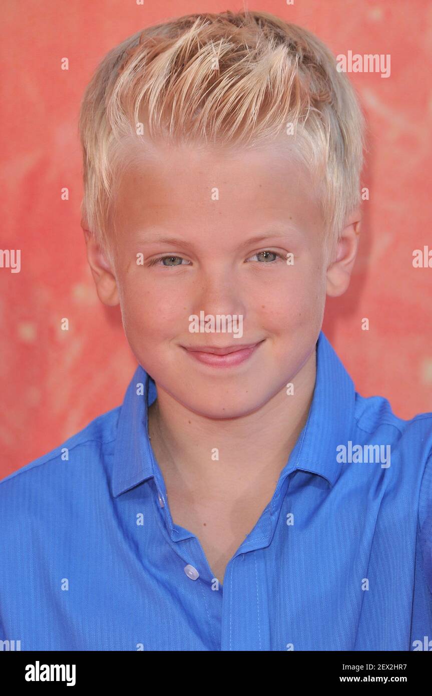 Carson Lueders arrives at the 2015 iHeartRadio Music Awards held at The ...