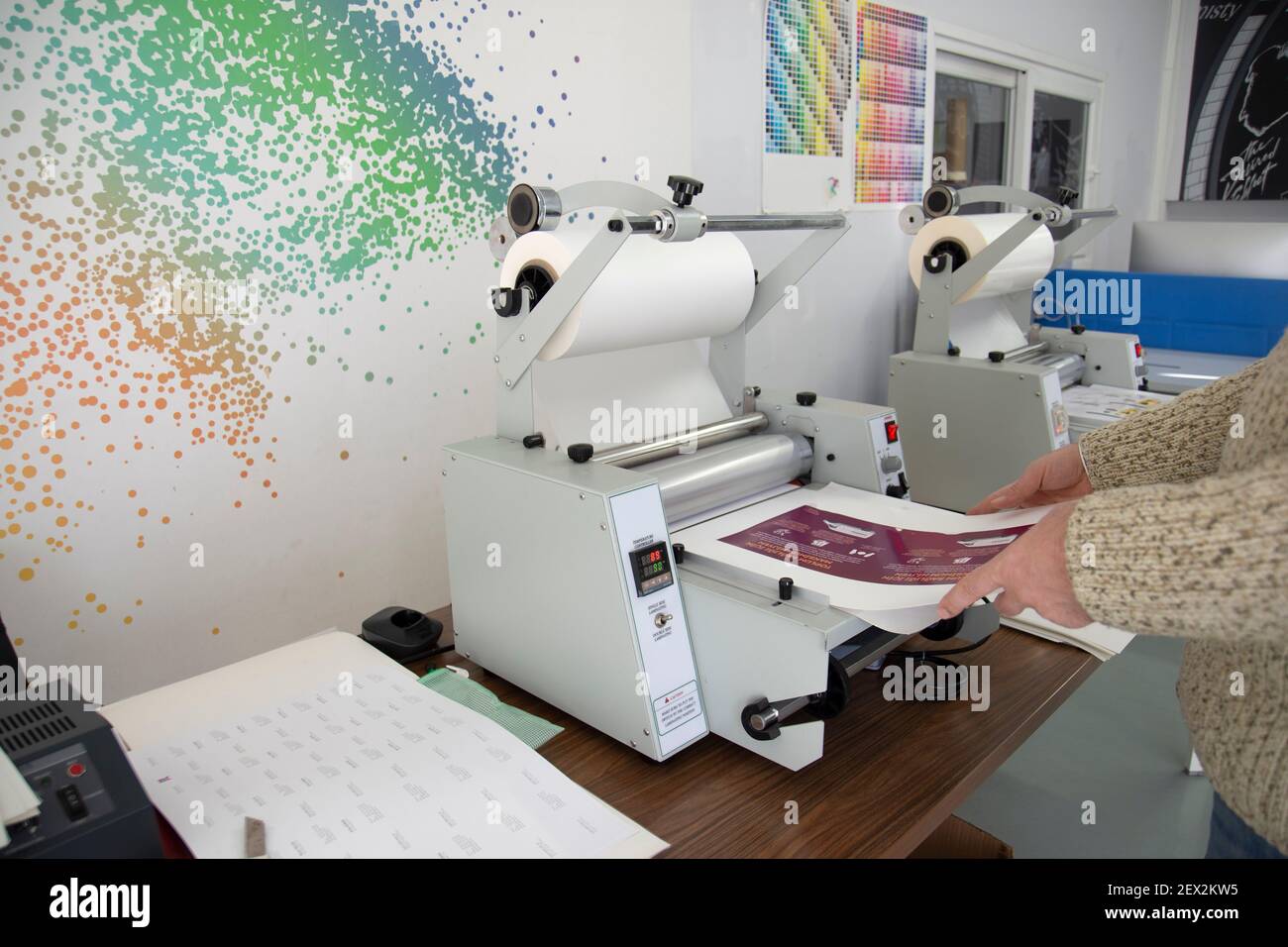 Plastic wrapping machine hi-res stock photography and images - Alamy