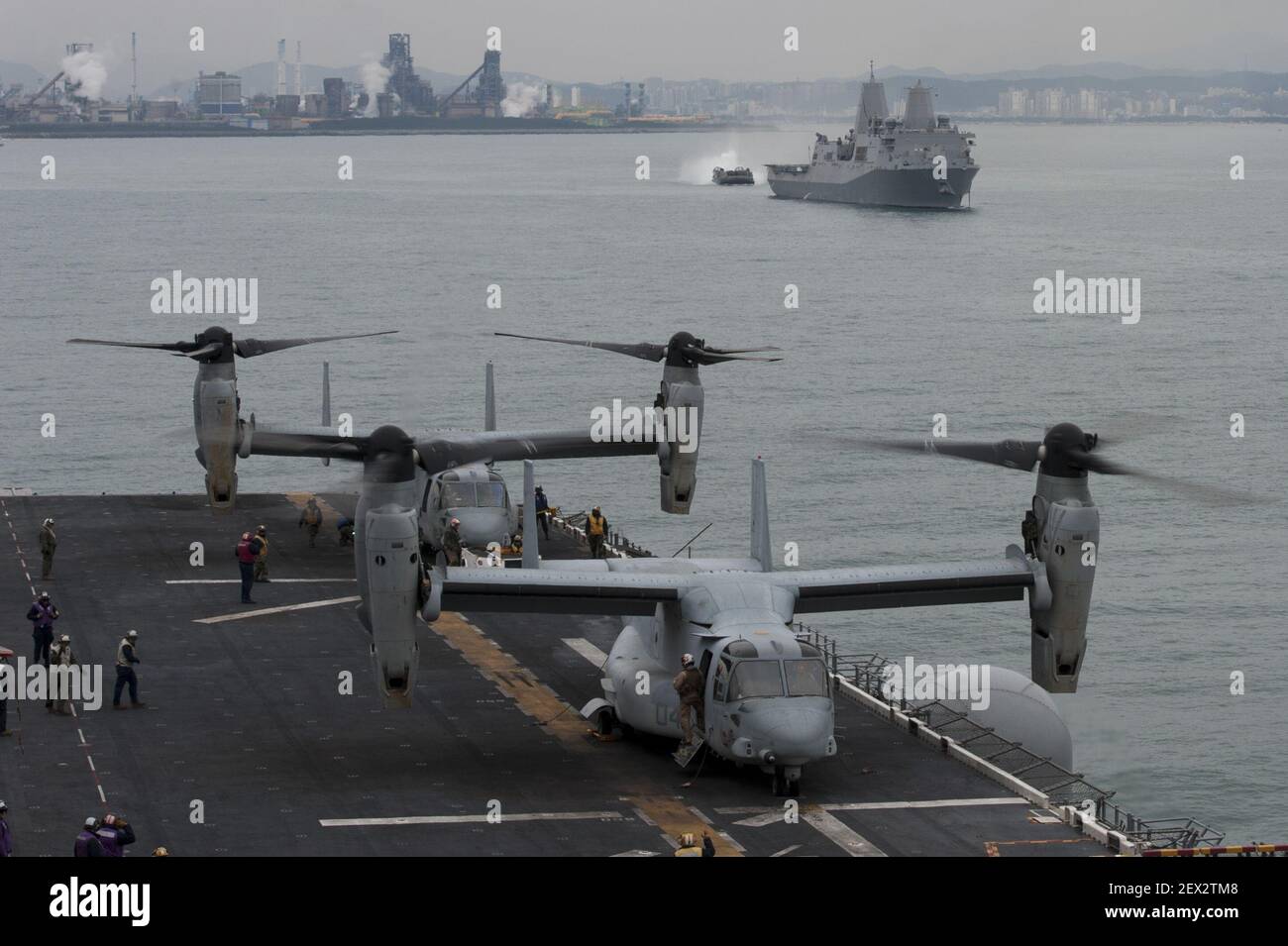 WATERS TO THE EAST OF THE KOREAN PENINSULA (April 2, 2015) MV-22 Osprey ...