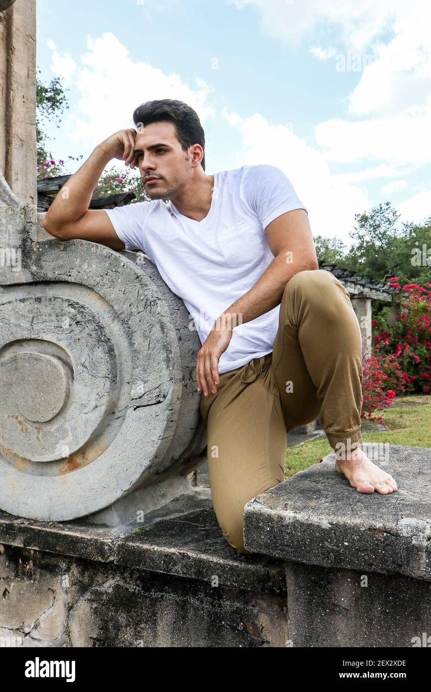 MIAMI-FLORIDA, APRIL, 8: Latin actor Geovanni Gopradi (Paul Blart Mall ...