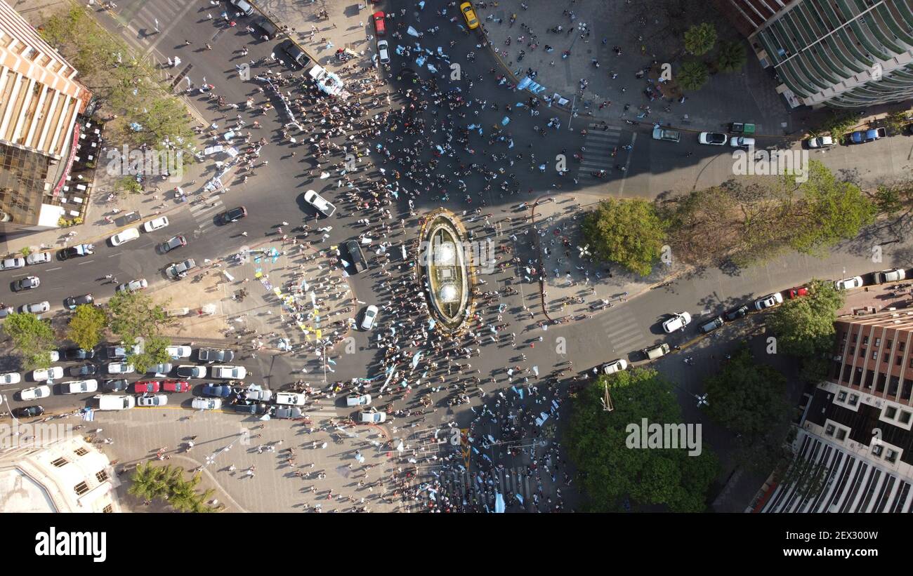 Protesters aerial view hi-res stock photography and images - Alamy
