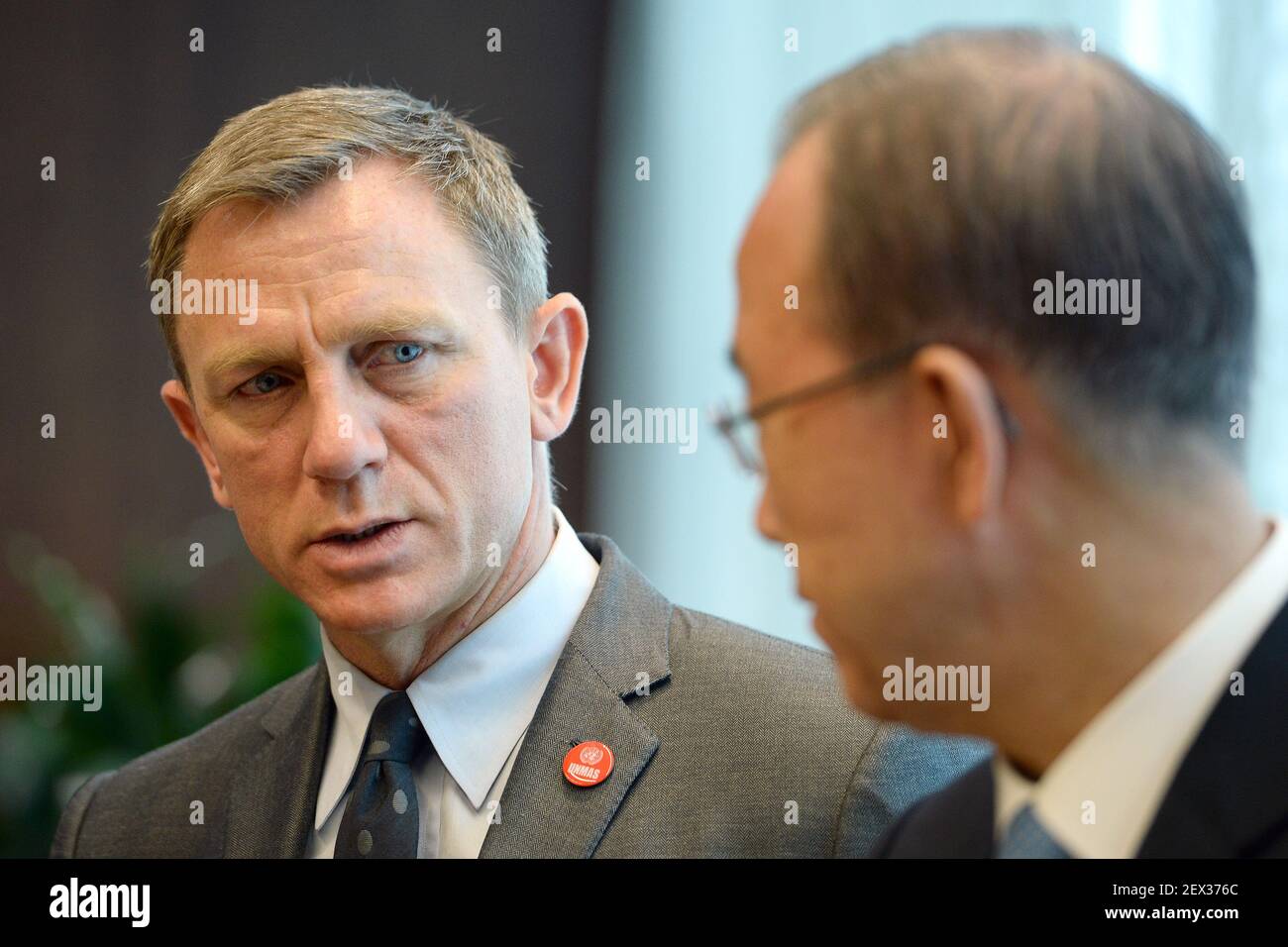 (L-R) Actor Daniel Craig and Ban Ki-moo, Secretary-General of the UN ...