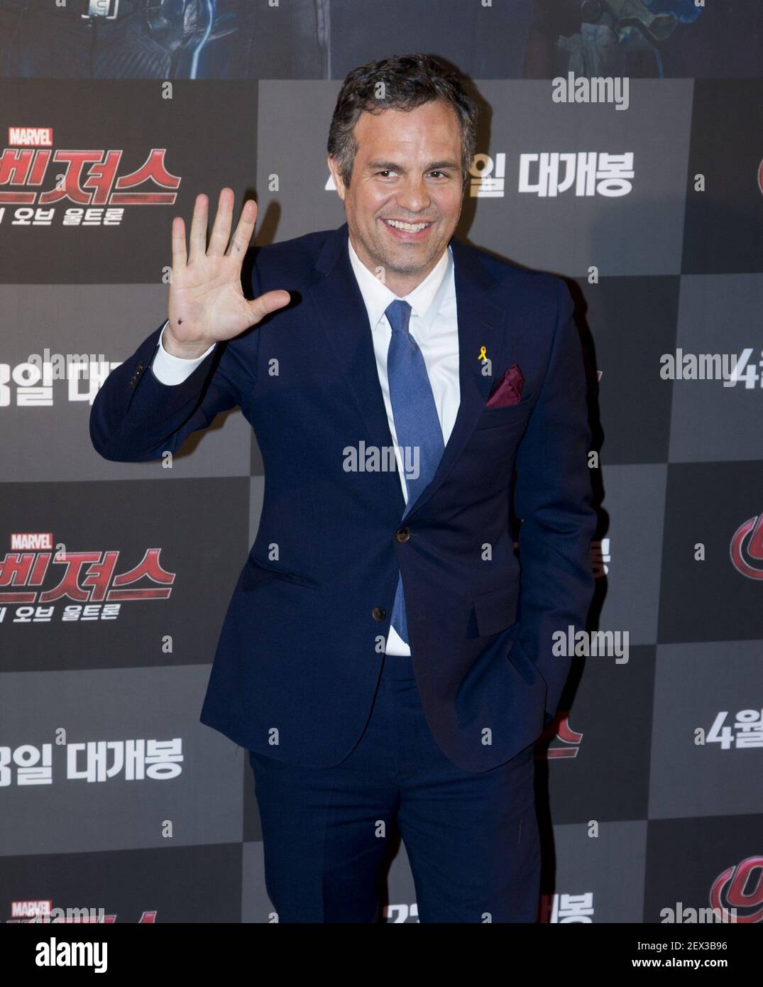 Mark Ruffalo attends the movie premiere of "Avengers: Age of Ultron" at ...