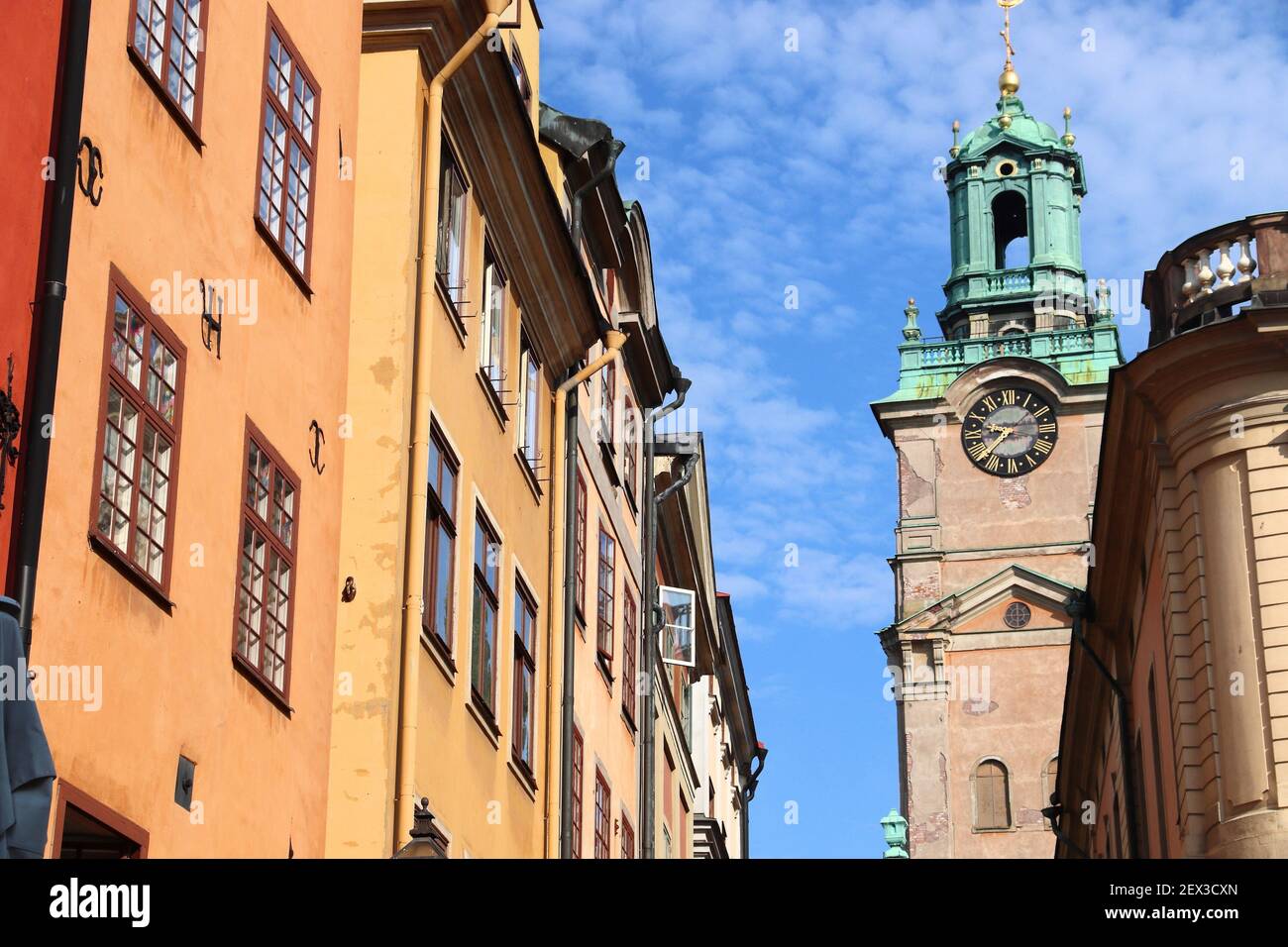 Town square landmark hi-res stock photography and images - Alamy