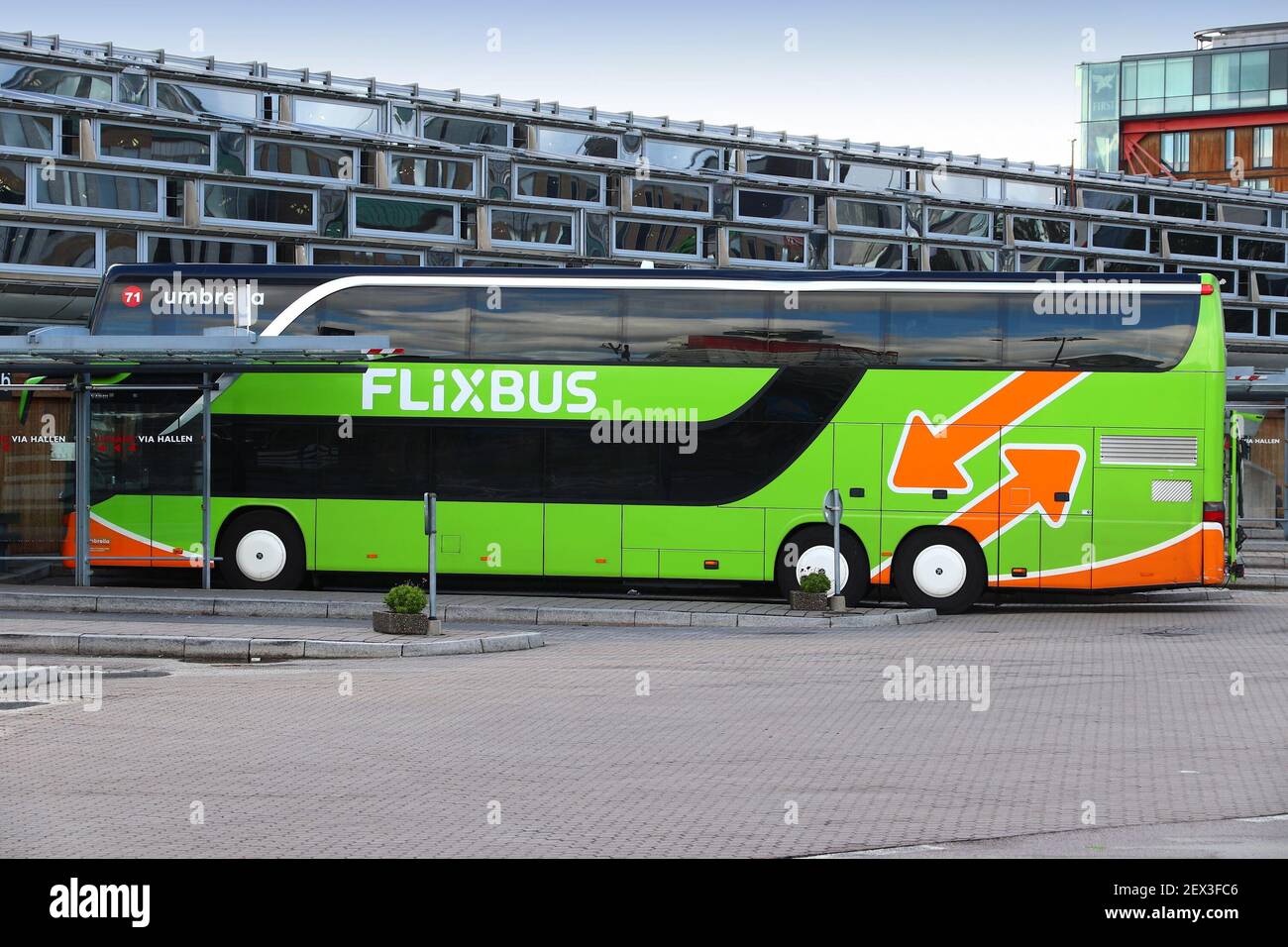 Long distance coach company hi-res stock photography and images - Alamy