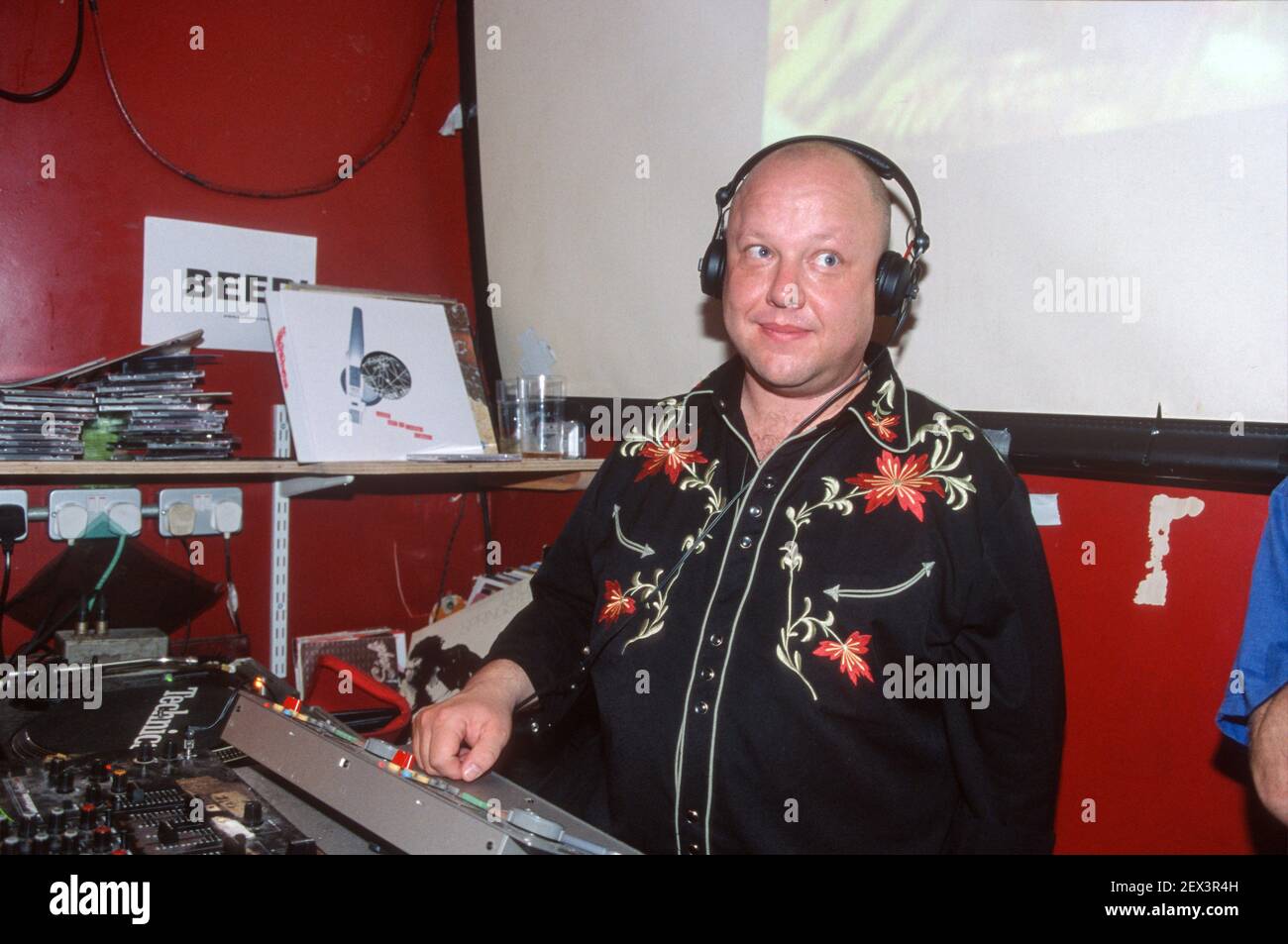 London 2003 nightclub hi-res stock photography and images - Alamy