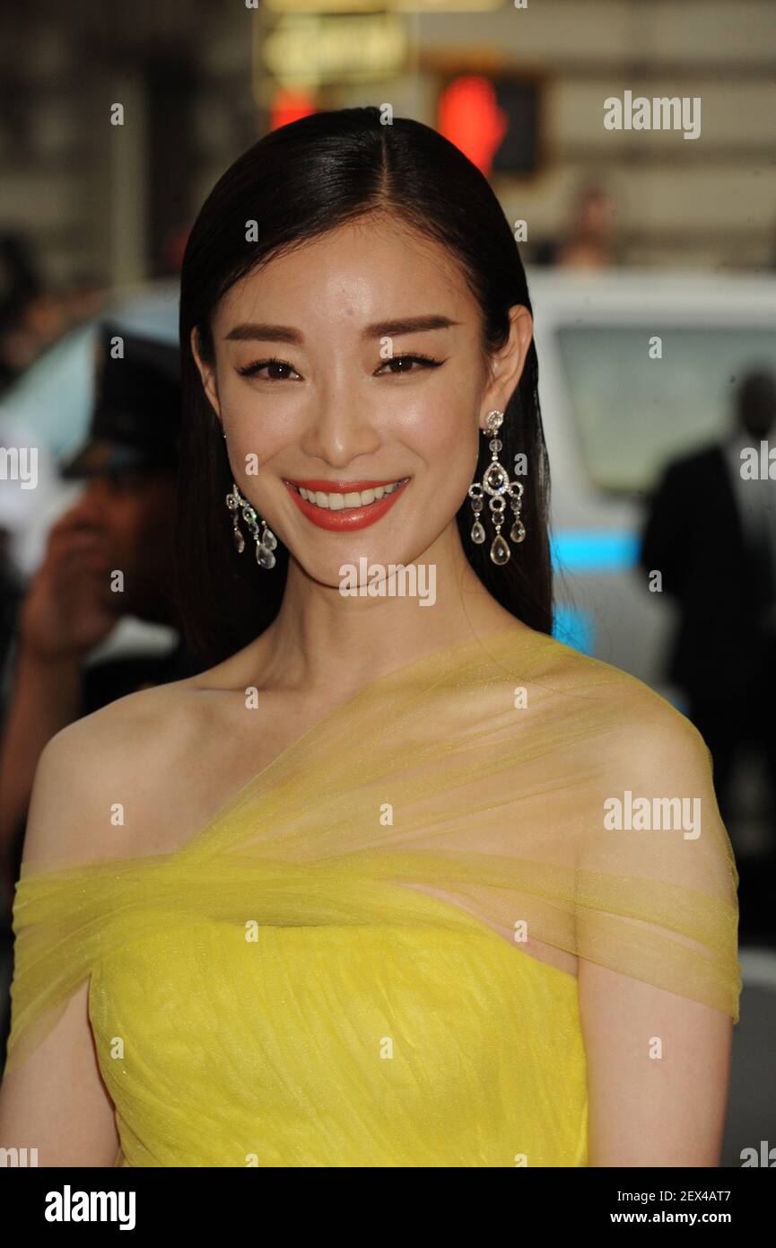 Shu Pei Qin arrives to the Costume Institute Benefit celebrating China ...