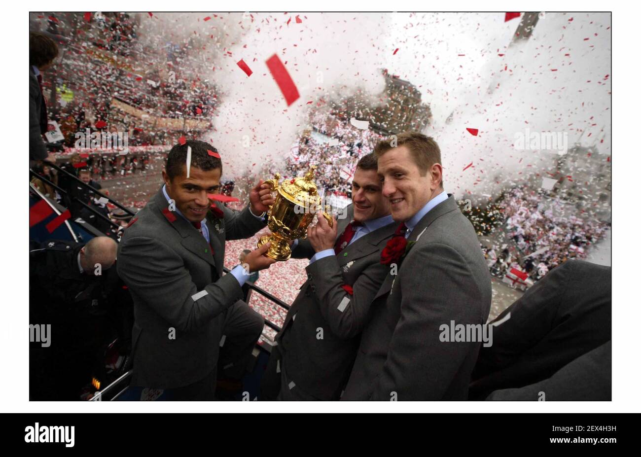 The England World Champion squad on their VICTORY parade through the ...