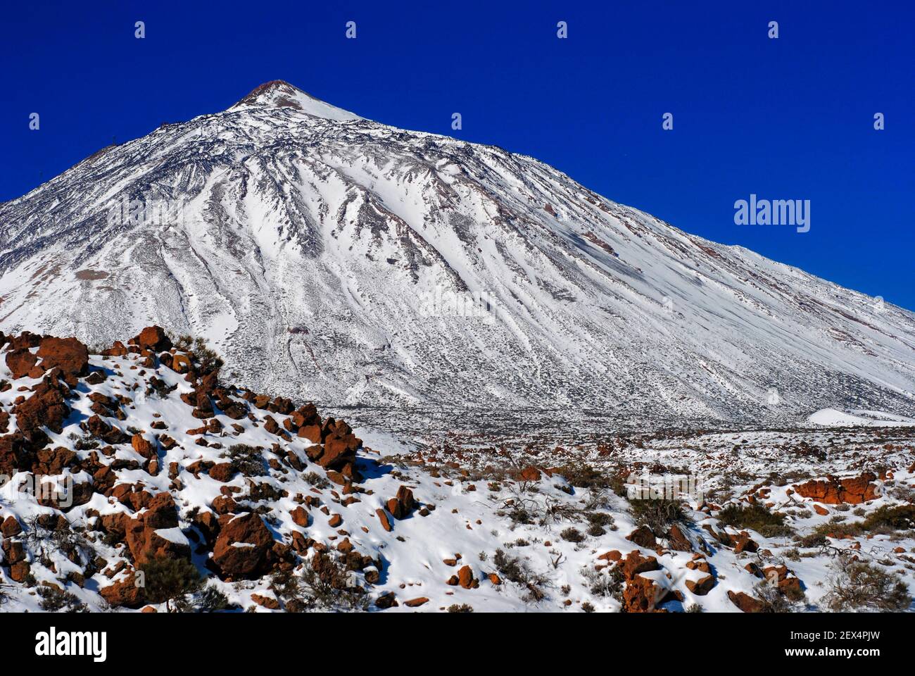 Teide National Park, World Heritage Site, Tenerife. Volcano, Snowy ...