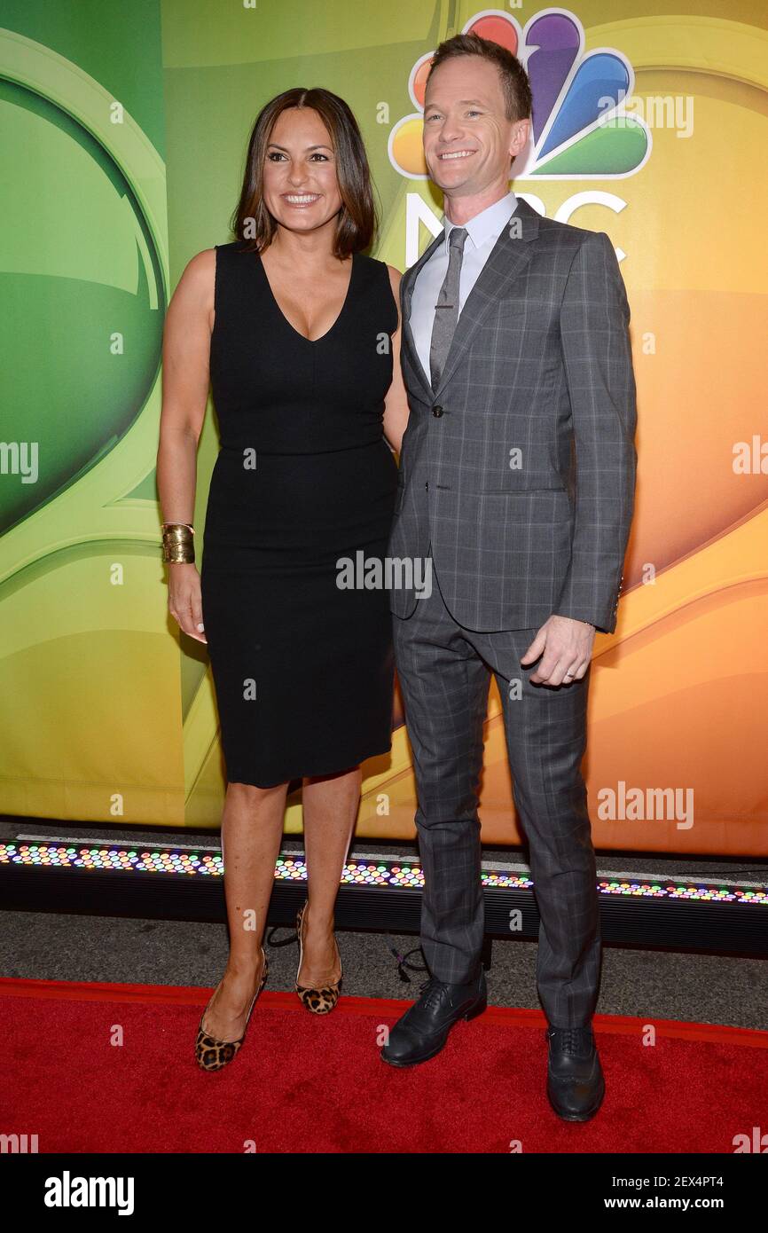 (L-R) Mariska Hargitay and Neil Patrick Harris attend The 2015 NBC ...