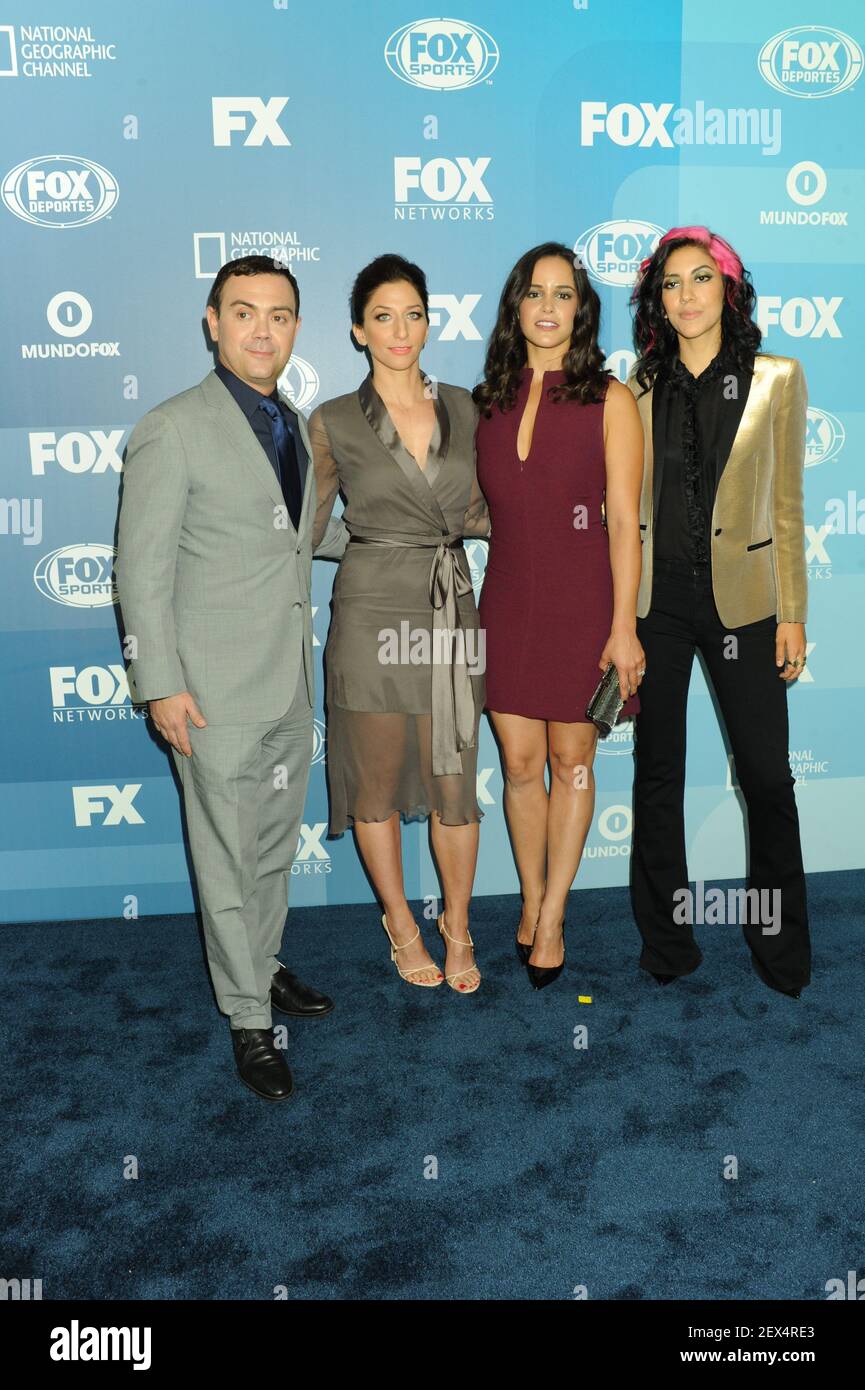 L-R: Joe Lo Truglio, Chelsea Peretti, Melissa Fumero, Stephanie Beatriz ...