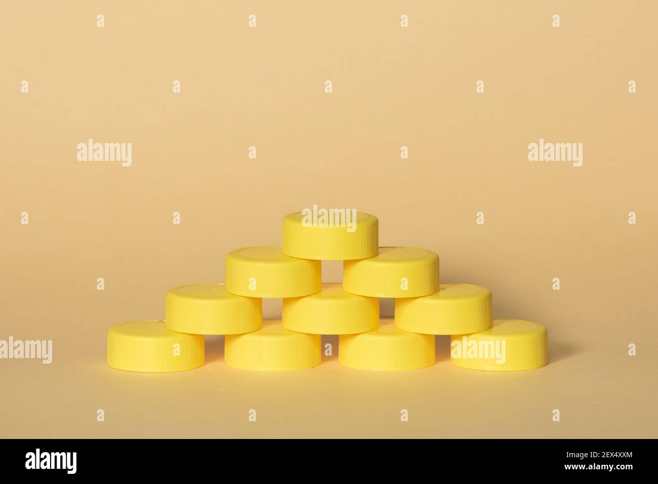 Plastic bottle pyramid hi-res stock photography and images - Alamy