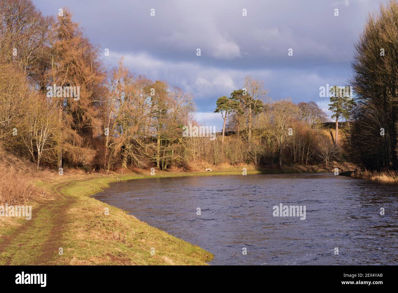 River Teviot at Roxburgh Castle, Kelso, Scottish Borders Stock Photo ...