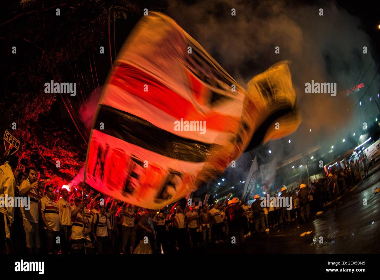 SÃƒO PAULO, SP-3/18/2015: SÃƒO PAULO X SAN LORENZO-Supporters of SPFC ...