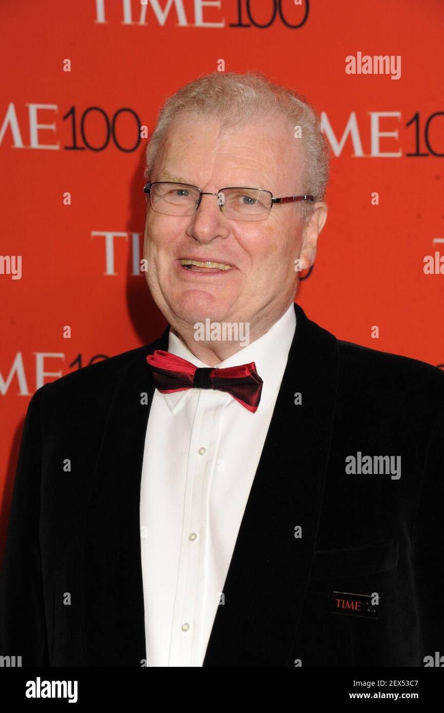 Sir Howard Stringer arrives to the 2015 Time 100 Gala Celebrating the ...