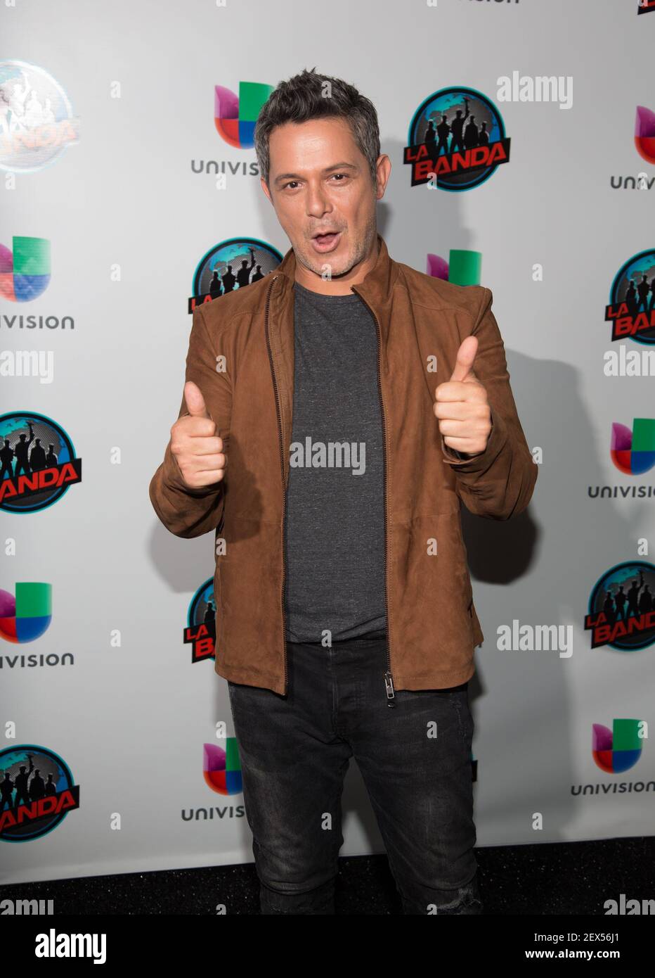 MIAMI BEACH, FLORIDA-MAY 14: Alejandro Sanz poses for a photo during ...