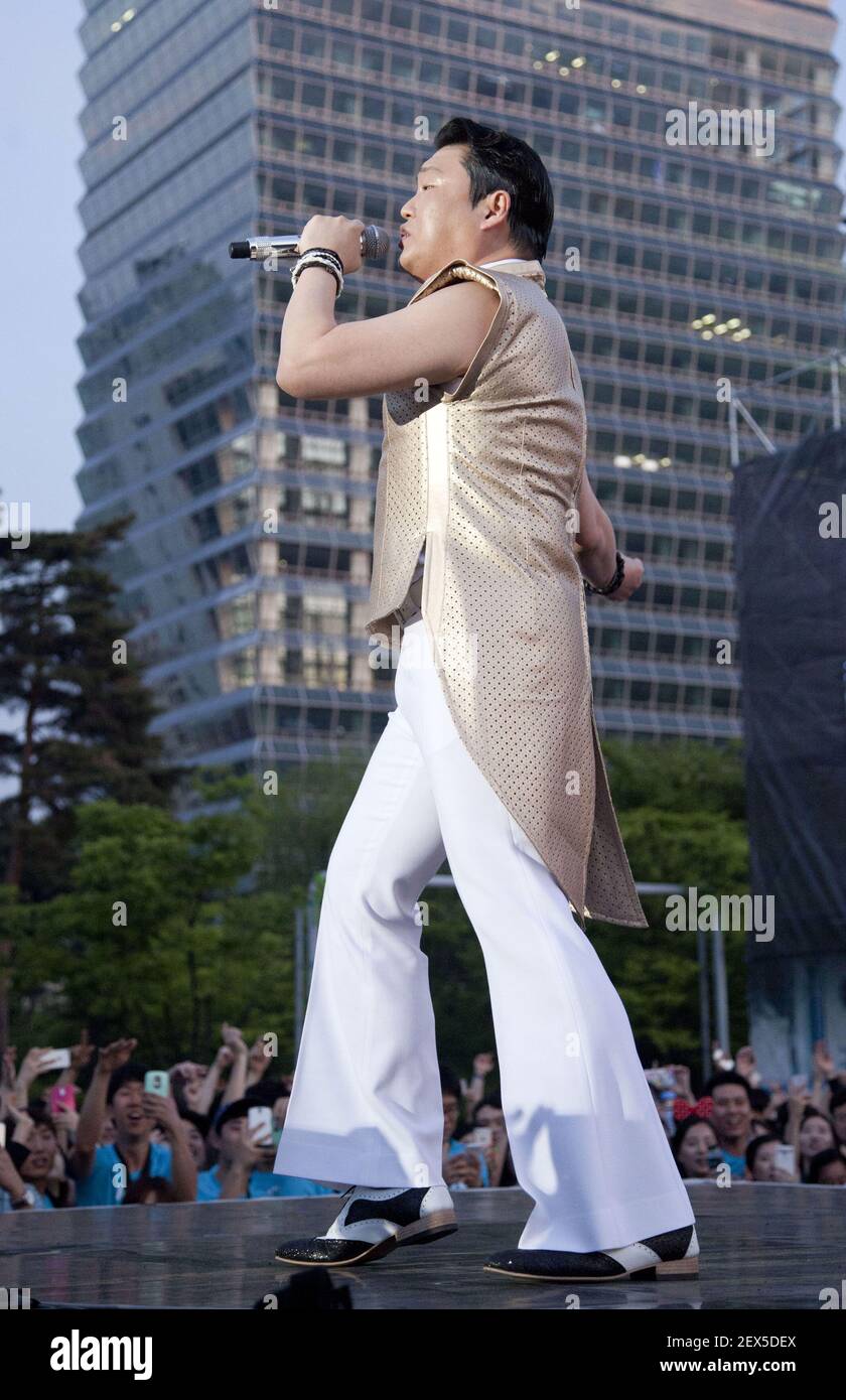 17 May 2015 - Seoul, south Korea : South Korean K-Pop singer PSY ...