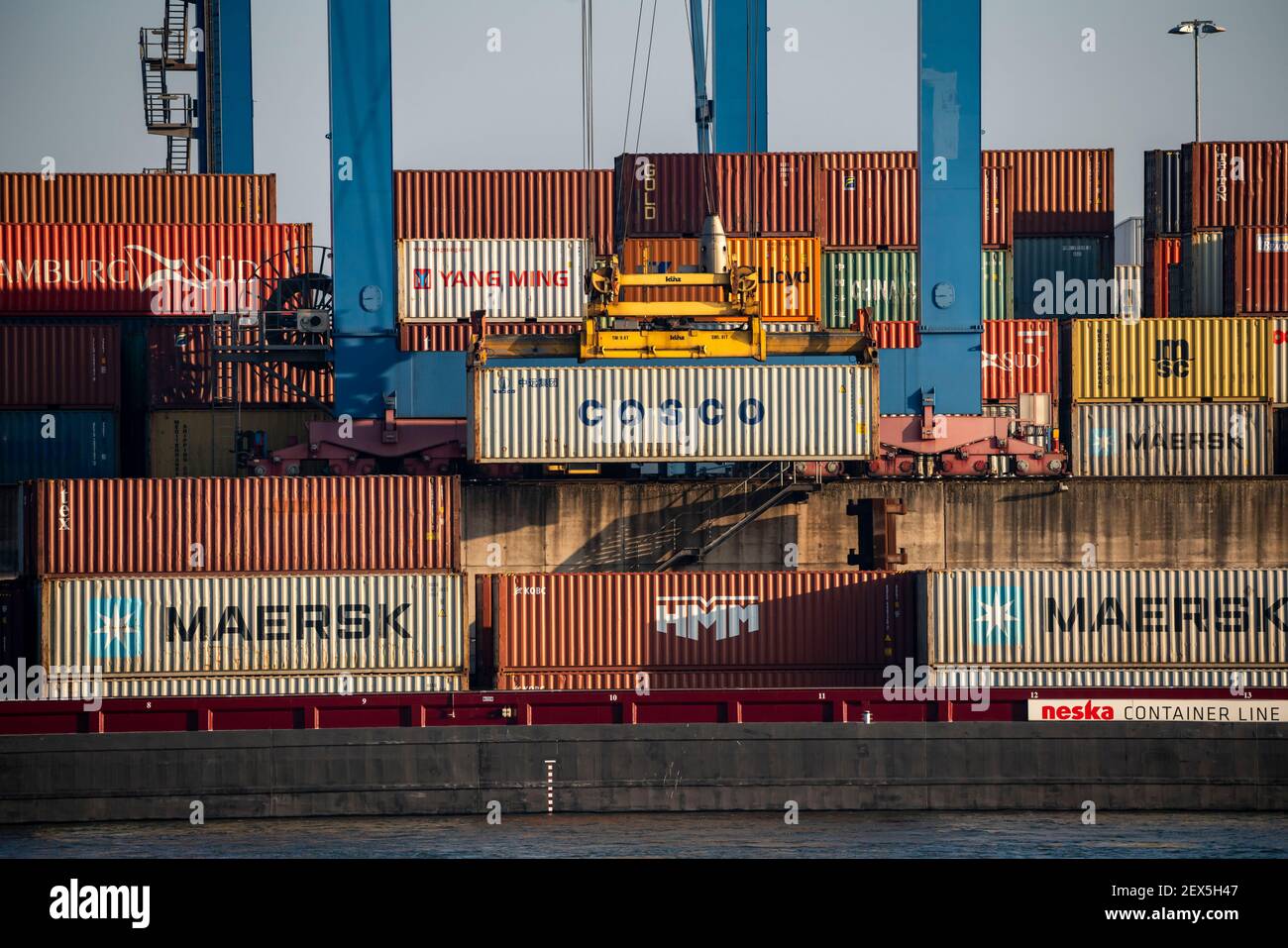 Container Terminal, Gateway West Terminal, Logport 2, cargo ship, in ...