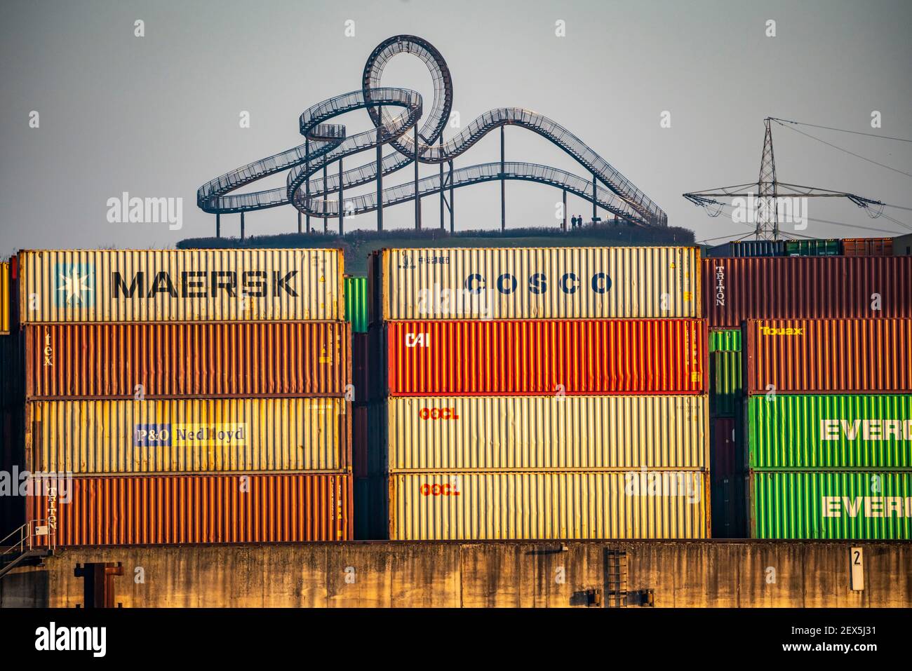 Container Terminal, Gateway West Terminal, Logport 2, cargo ship, in ...