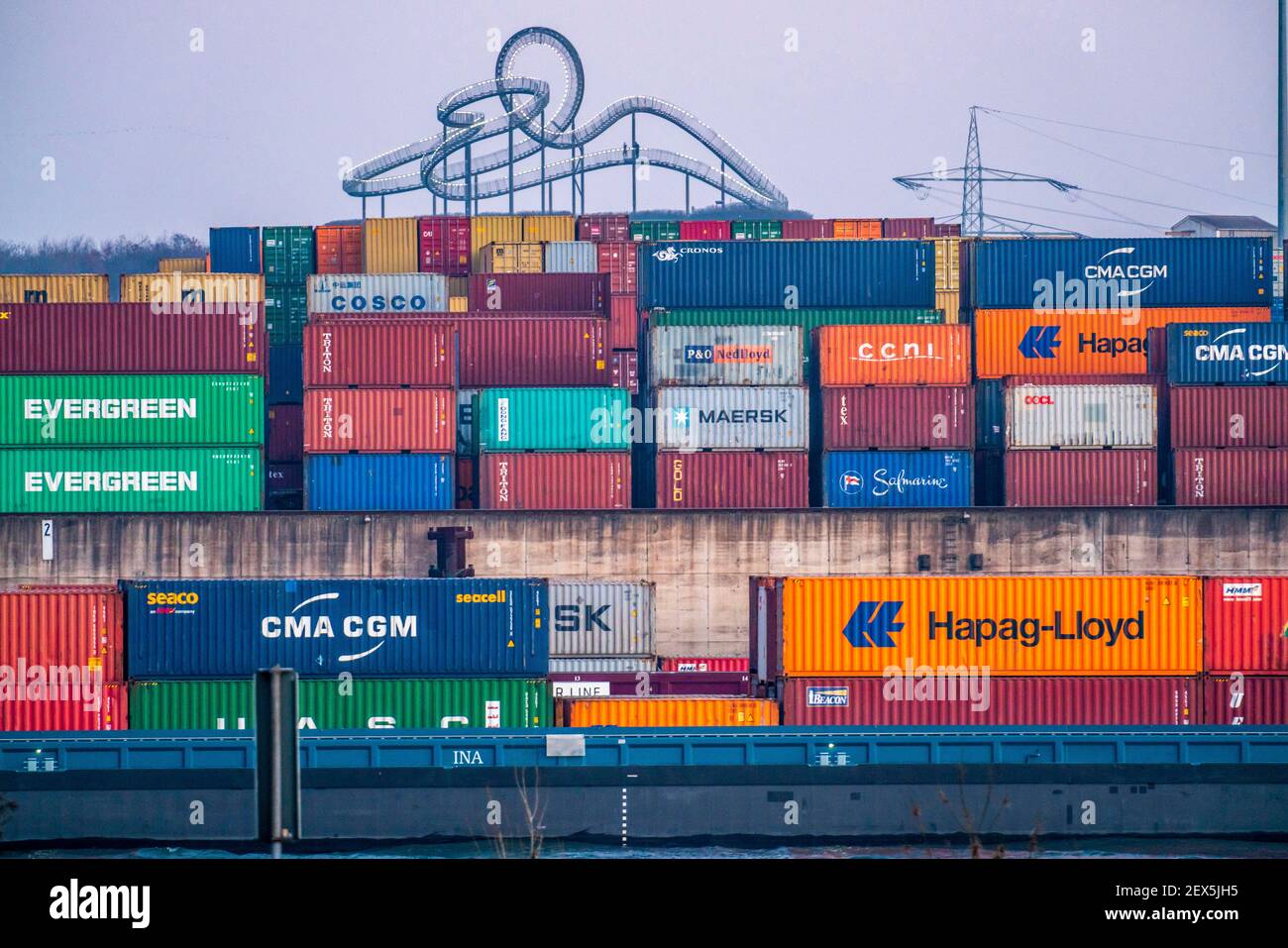 Container Terminal, Gateway West Terminal, Logport 2, cargo ship, in ...