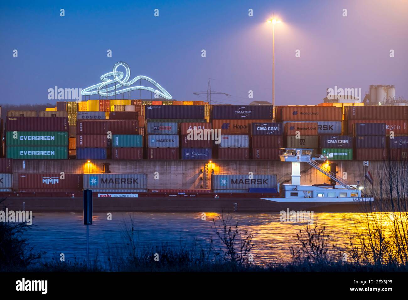 Container Terminal, Gateway West Terminal, Logport 2, cargo ship, in ...