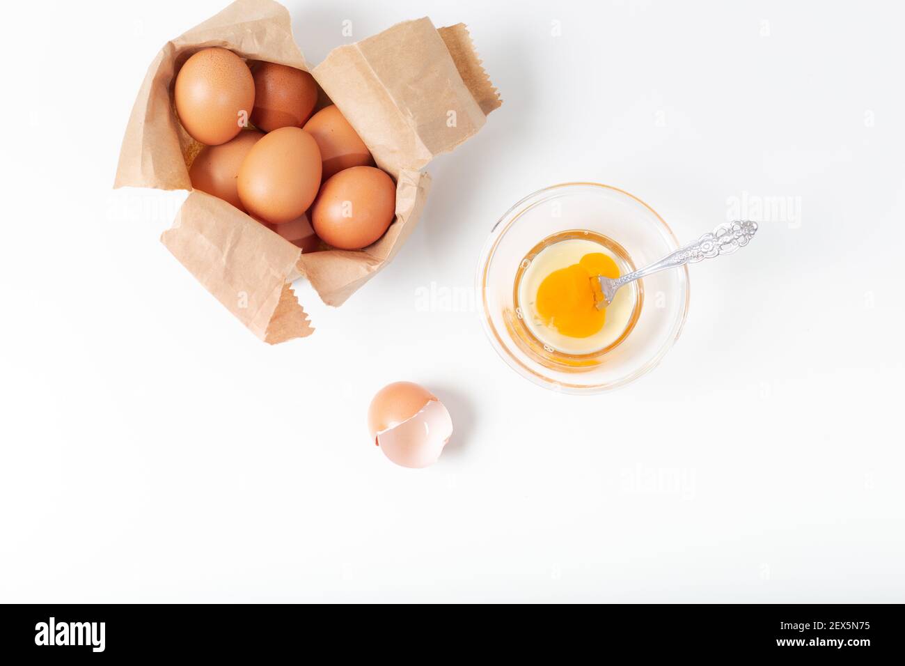 Egg shell paper texture hi-res stock photography and images - Alamy