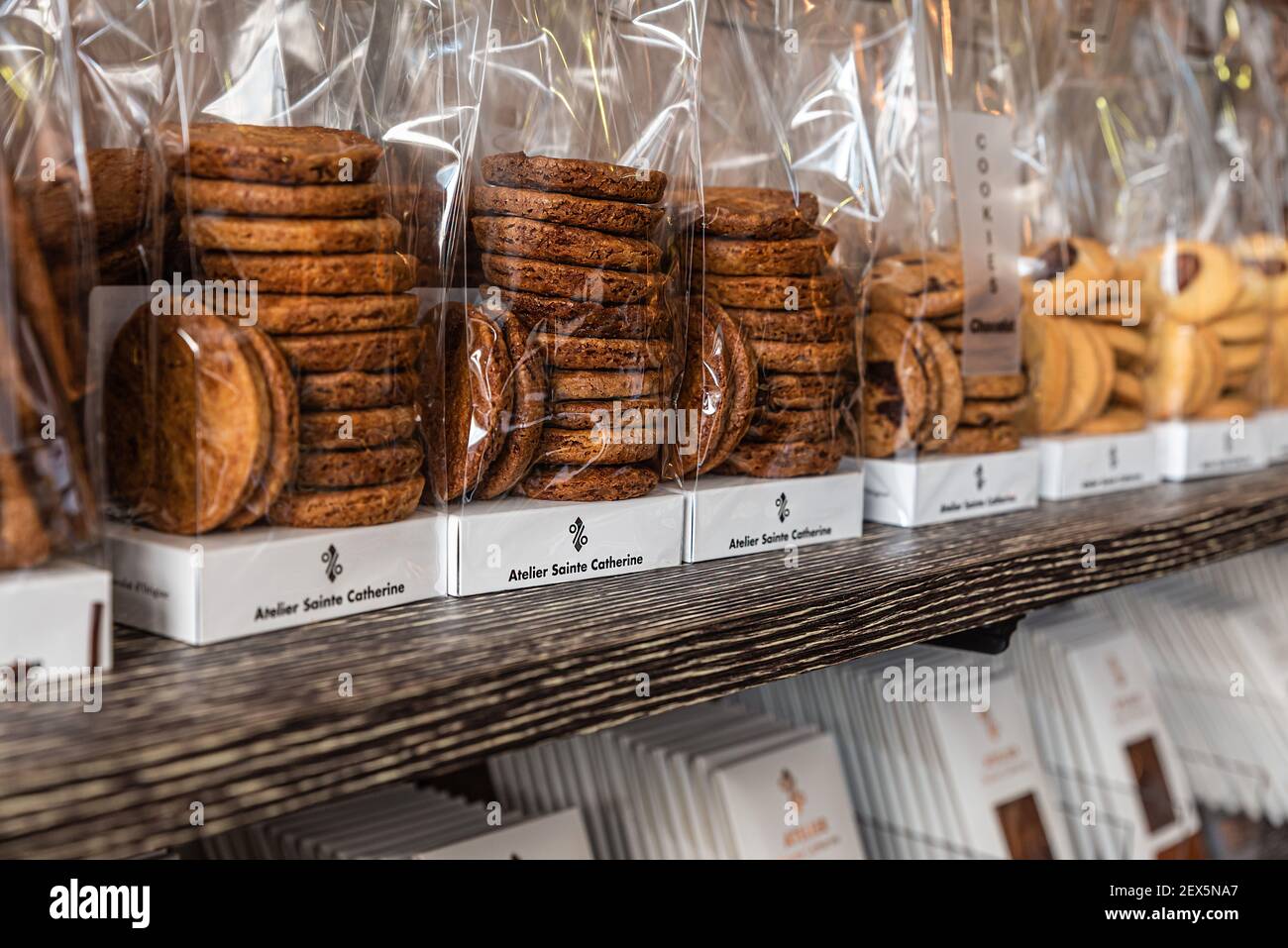 Artisanal bakery goods hi-res stock photography and images - Alamy