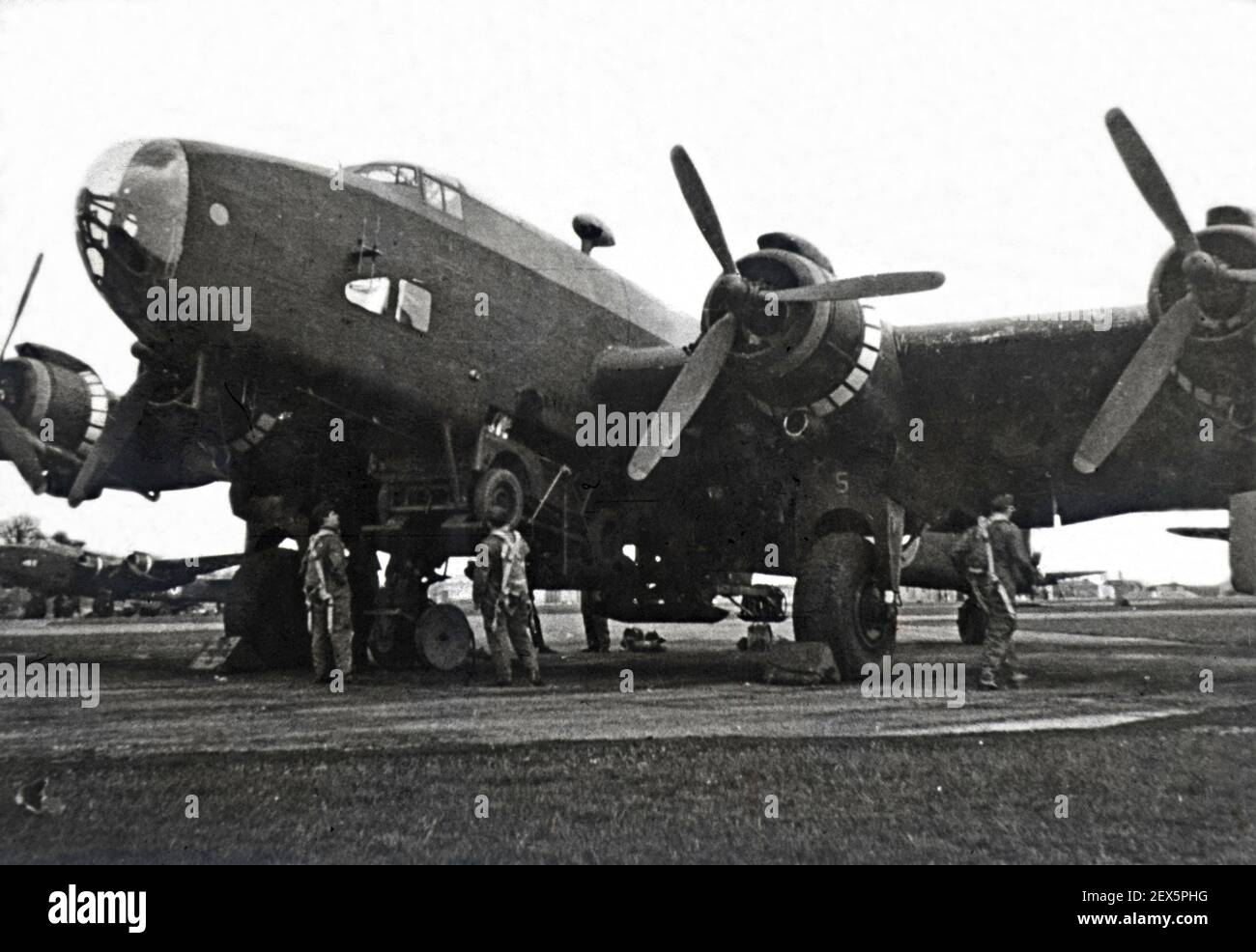 Hamilcar glider hi-res stock photography and images - Alamy