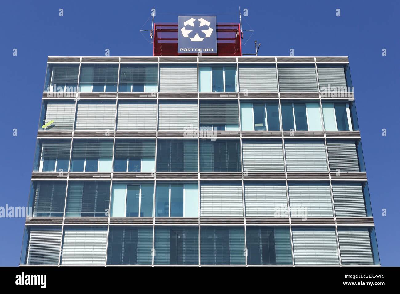 Building ships sign in hi-res stock photography and images - Alamy