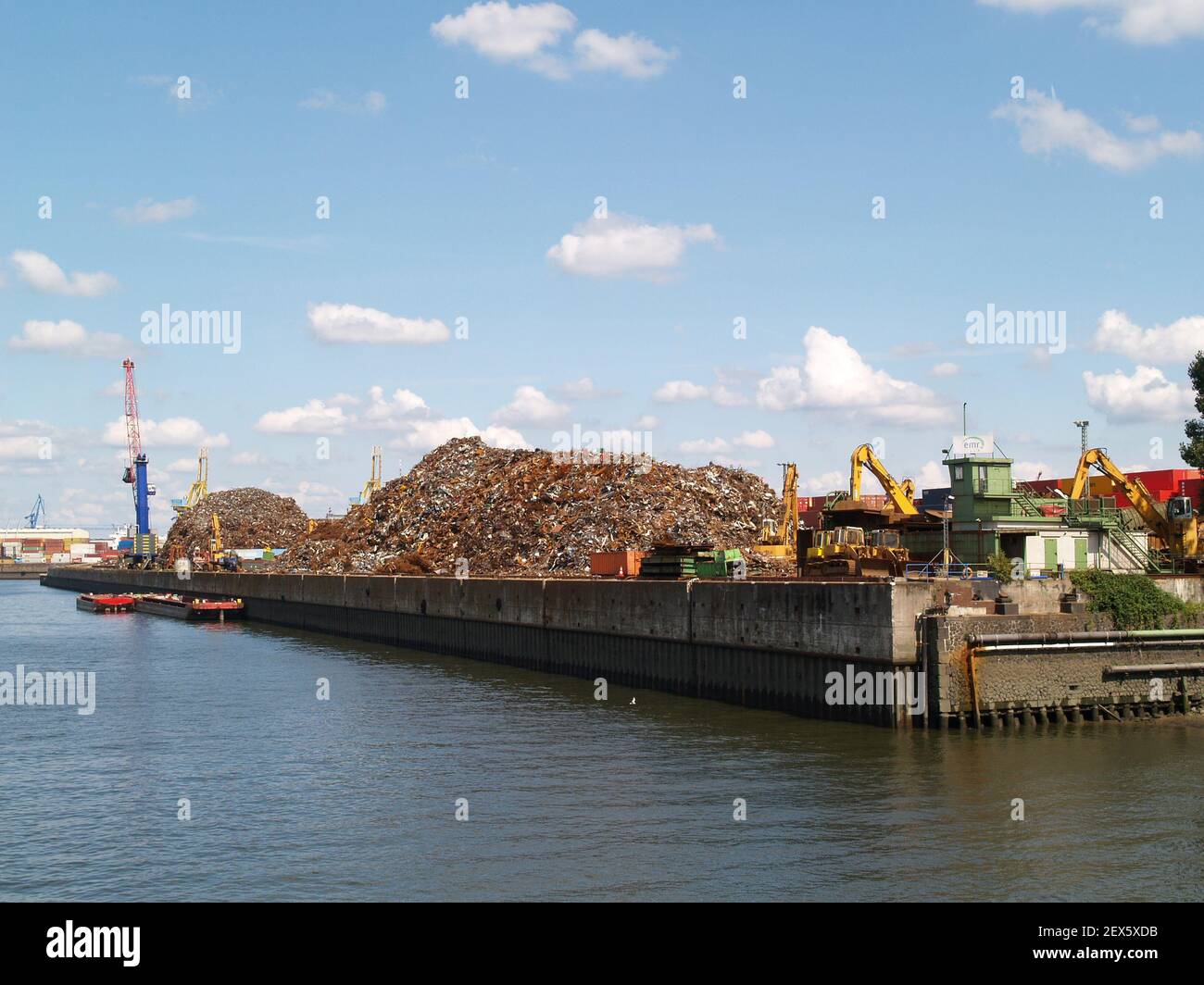 Recycling germany machine hi-res stock photography and images - Alamy