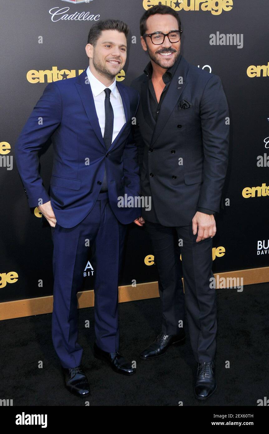 (L-R) Jerry Ferrara and Jeremy Piven arrives at the "Entourage" Los ...