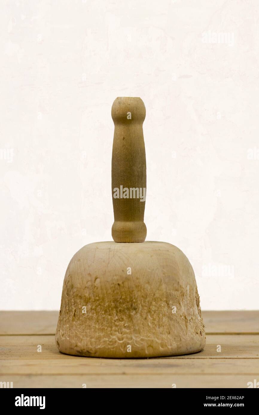 Chiseler hi-res stock photography and images - Alamy