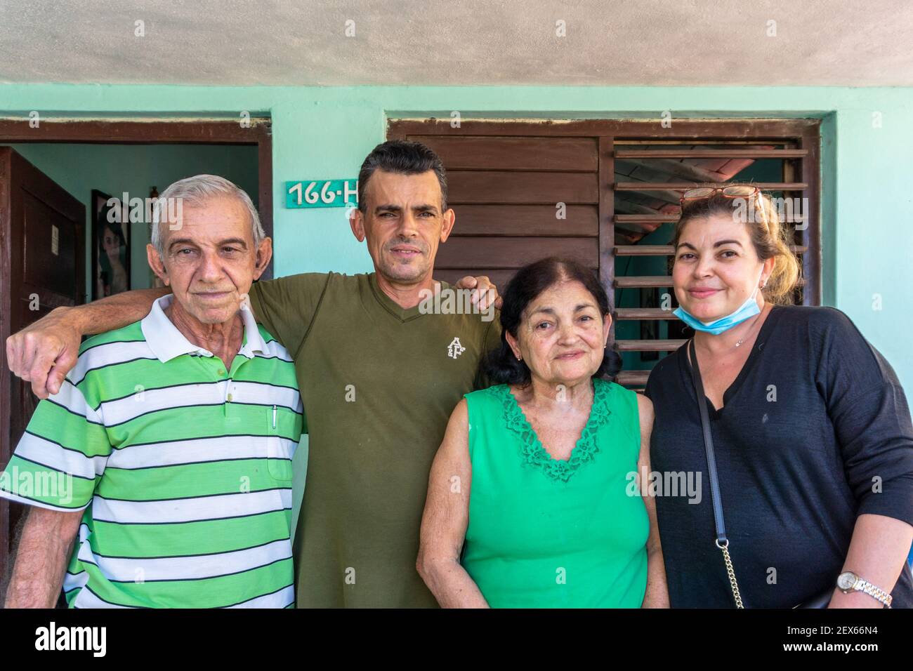 Portrait of a Hispanic family in Cuba Stock Photo - Alamy