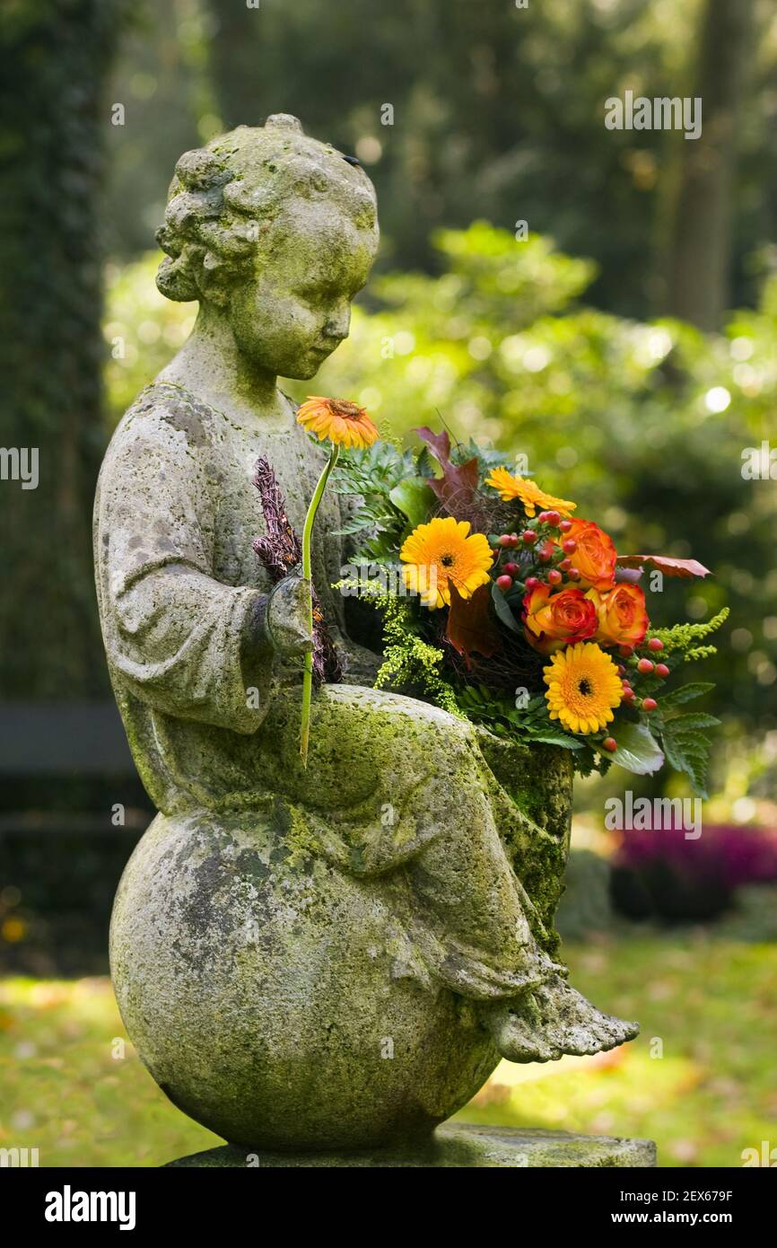 Permanent resting place hi-res stock photography and images - Alamy