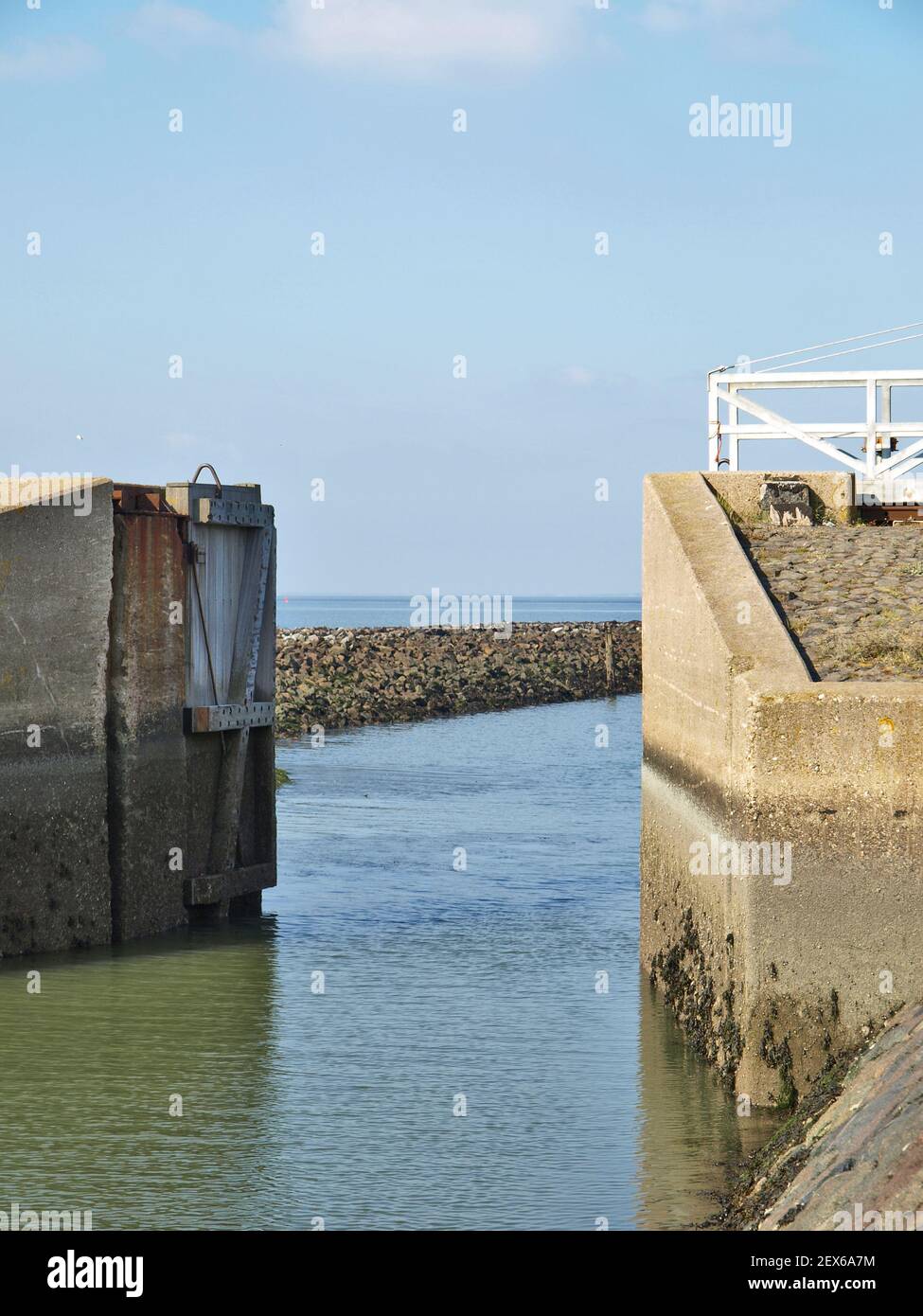 Lock island park hi-res stock photography and images - Alamy