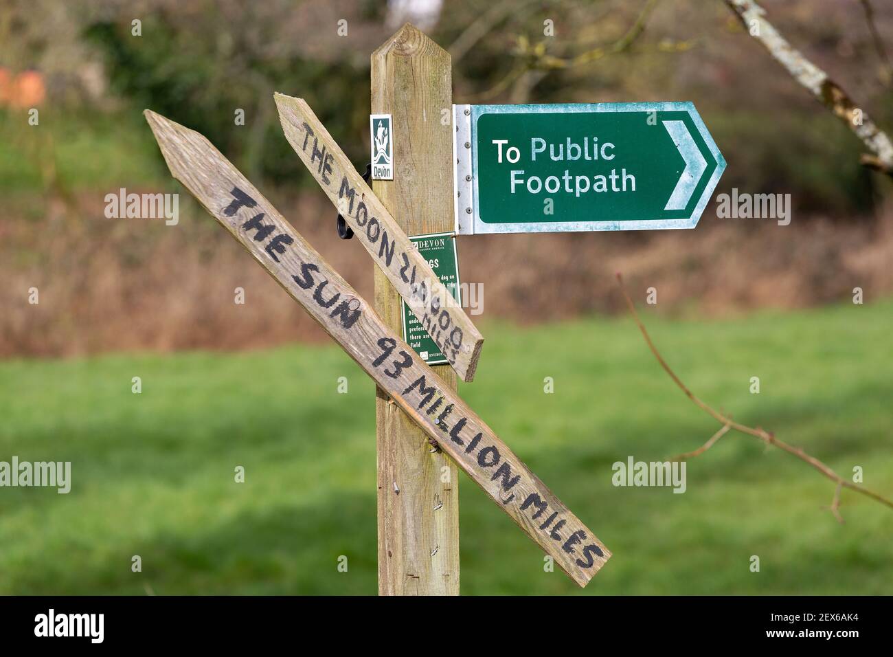 Only in Devon…A sign for the moon and sun spotted in a devon village ...