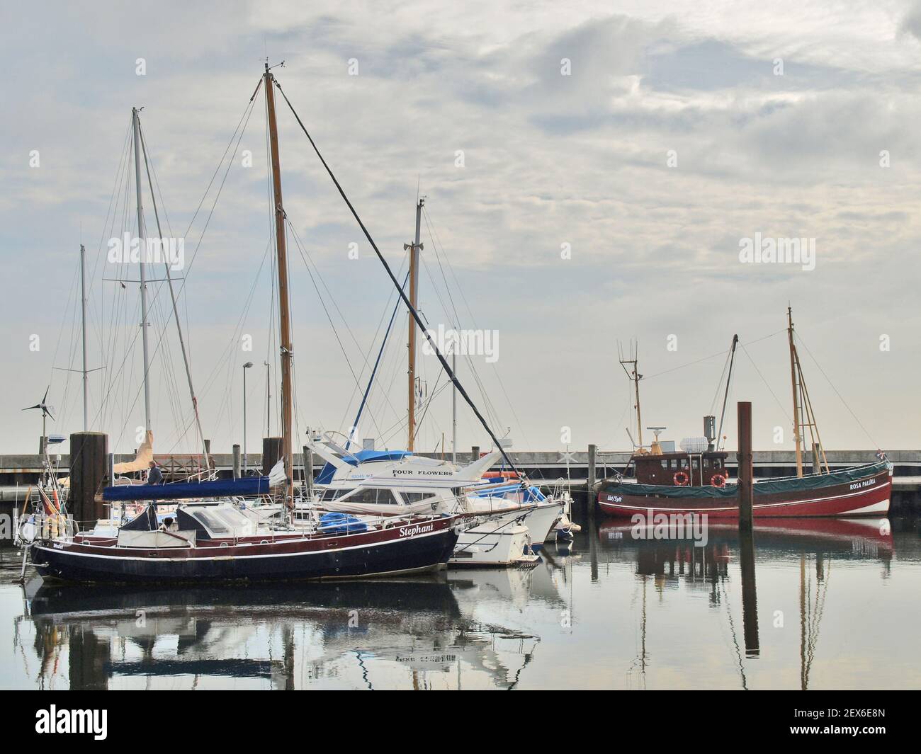 List to port hi-res stock photography and images - Alamy