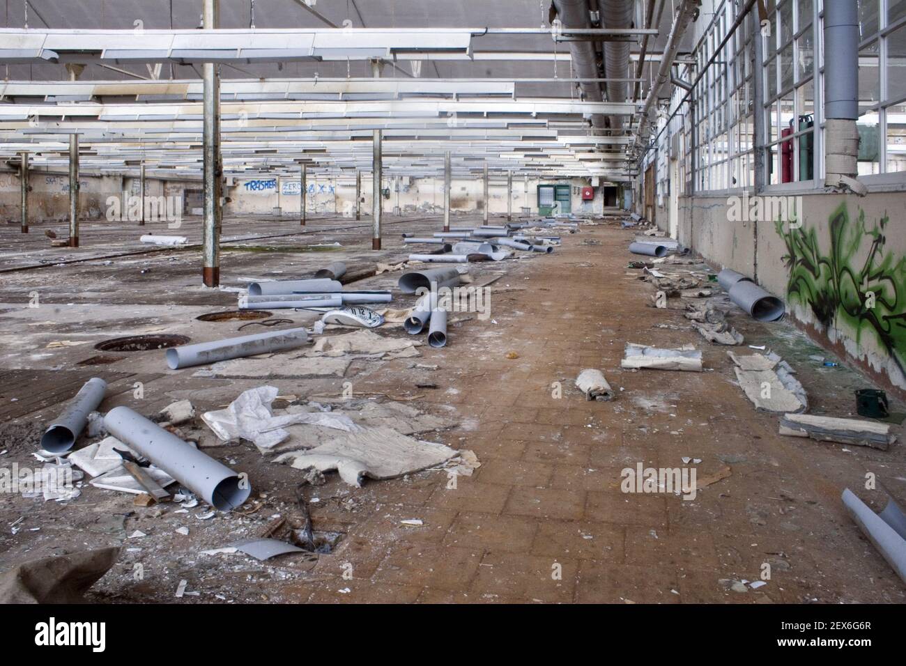 Old textile factory Stock Photo - Alamy