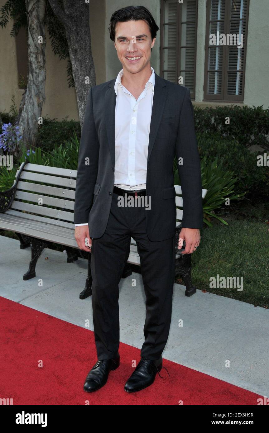 Finn Wittrock arrives at the "American Horror Story: Freak Show" FYC ...