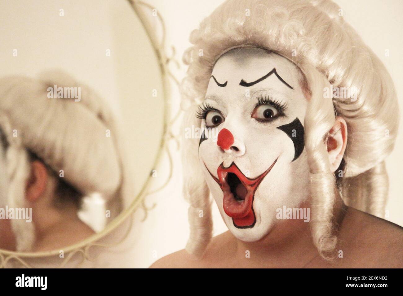 Clown mirror hi-res stock photography and images - Alamy