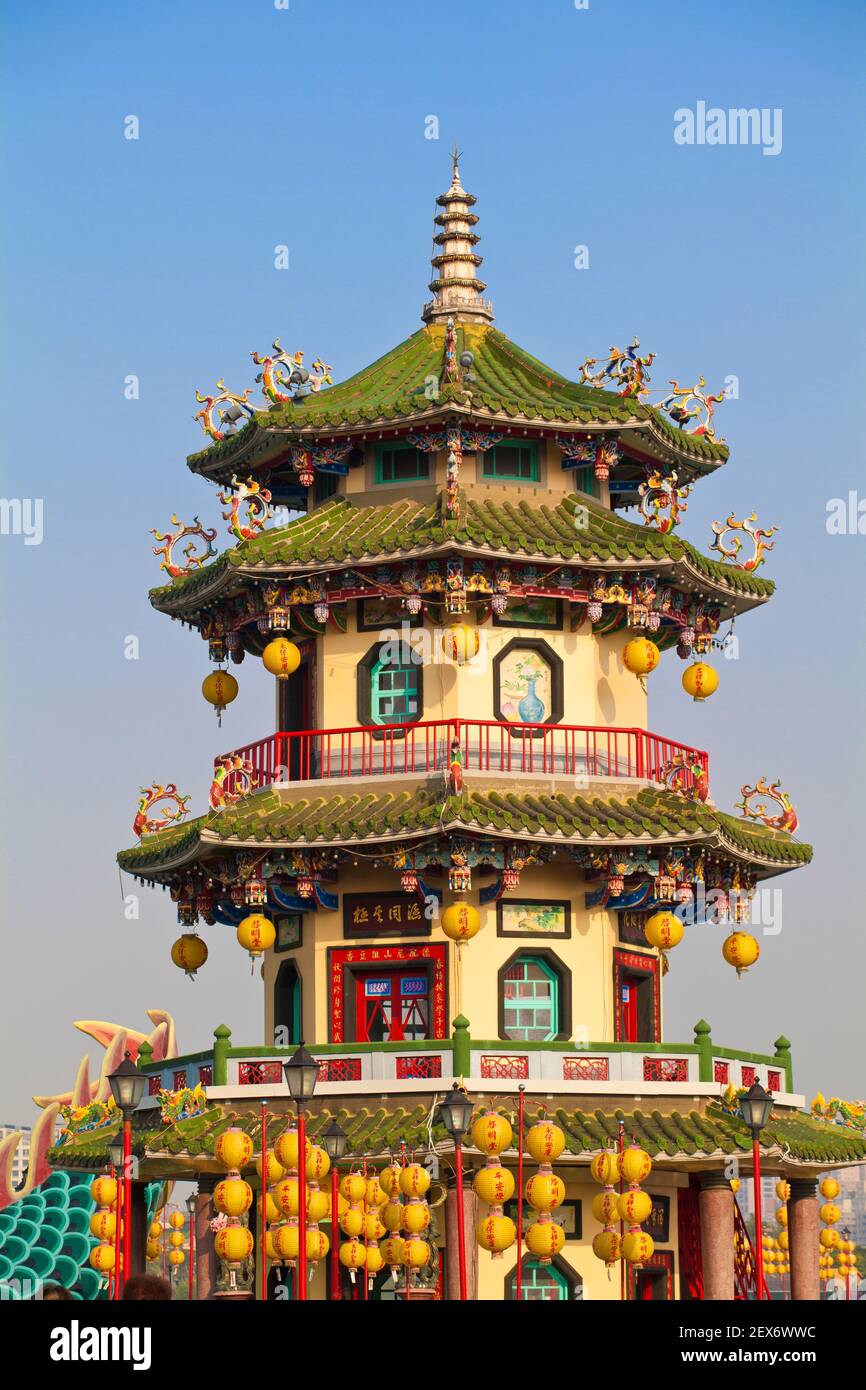 Taiwan, Kaohsiung, Lotus pond, Spring and Autumn pagodas Stock Photo ...