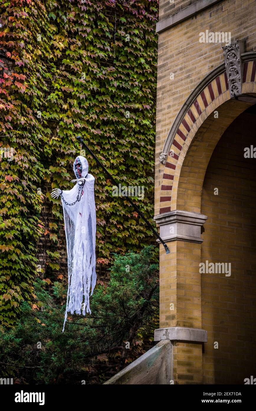 Hanging ghost, Halloween, Chicago, Illinois, USA Stock Photo - Alamy