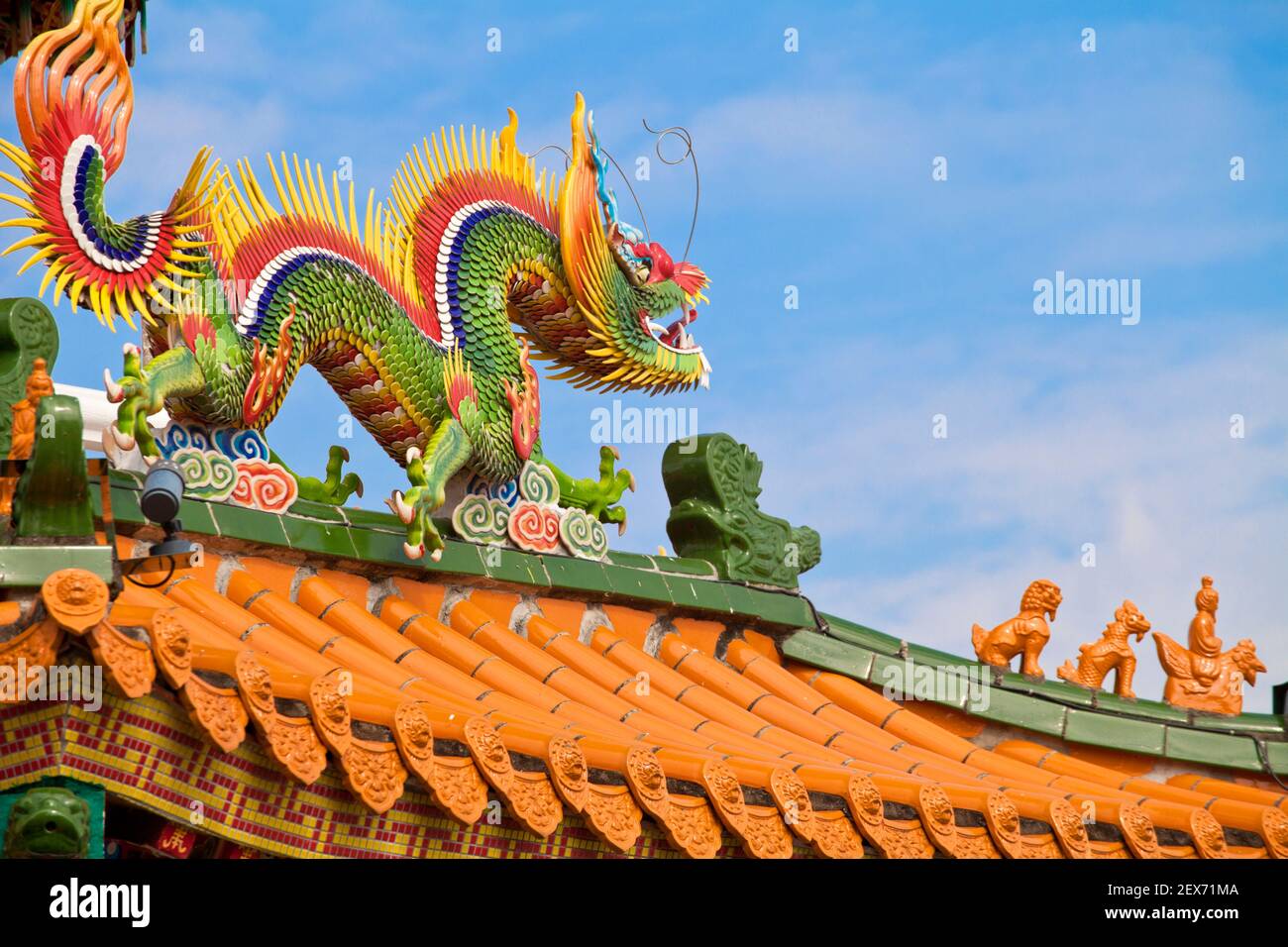 Dragon and tiger pavilion hi-res stock photography and images - Alamy