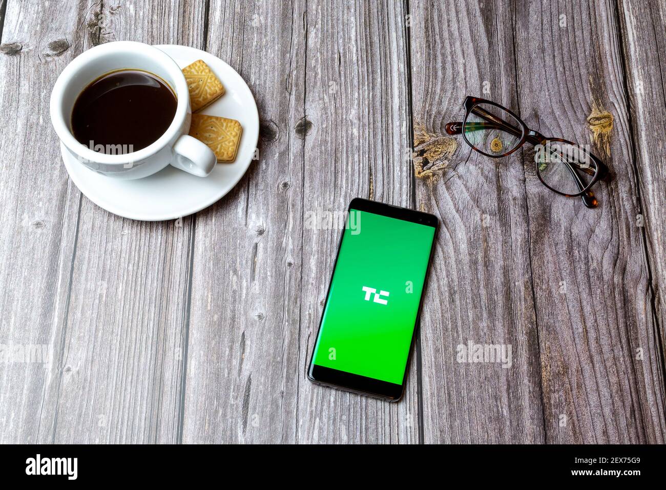 Tech crunch cell hi-res stock photography and images - Alamy