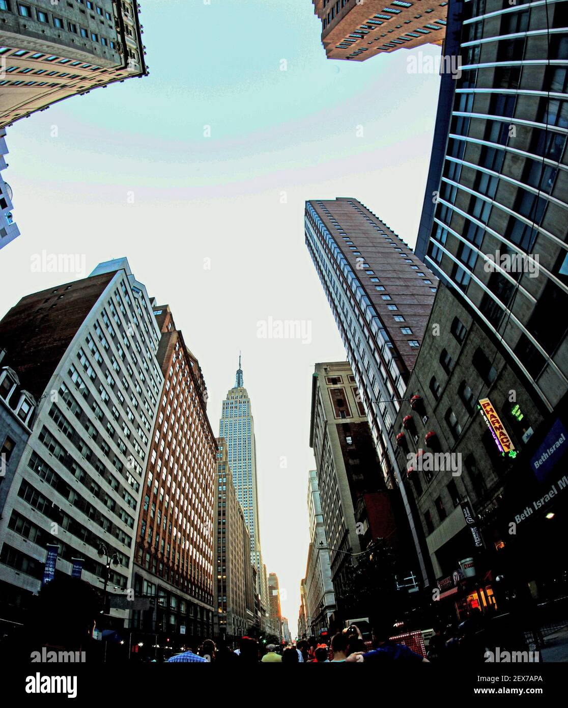 Manhattanhenge in new york city hi-res stock photography and images - Alamy