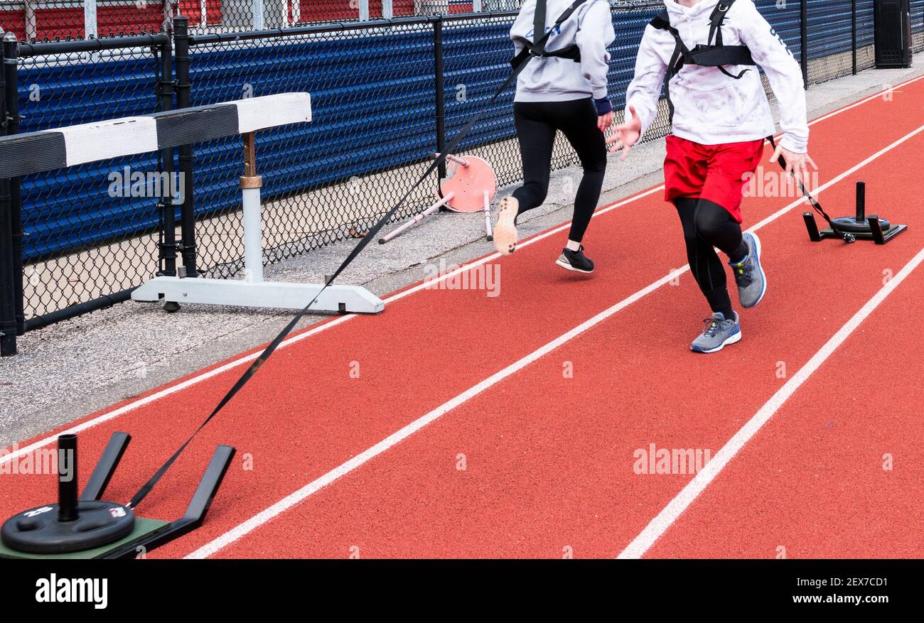 Opposite directions hi-res stock photography and images - Alamy